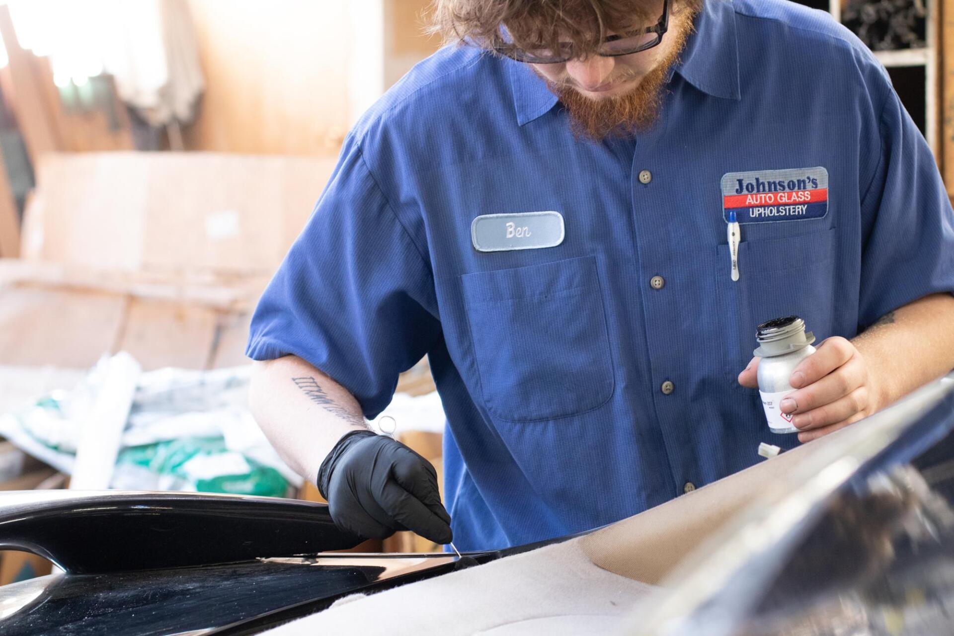 Johnson's Auto Glass - Yakima, Washington