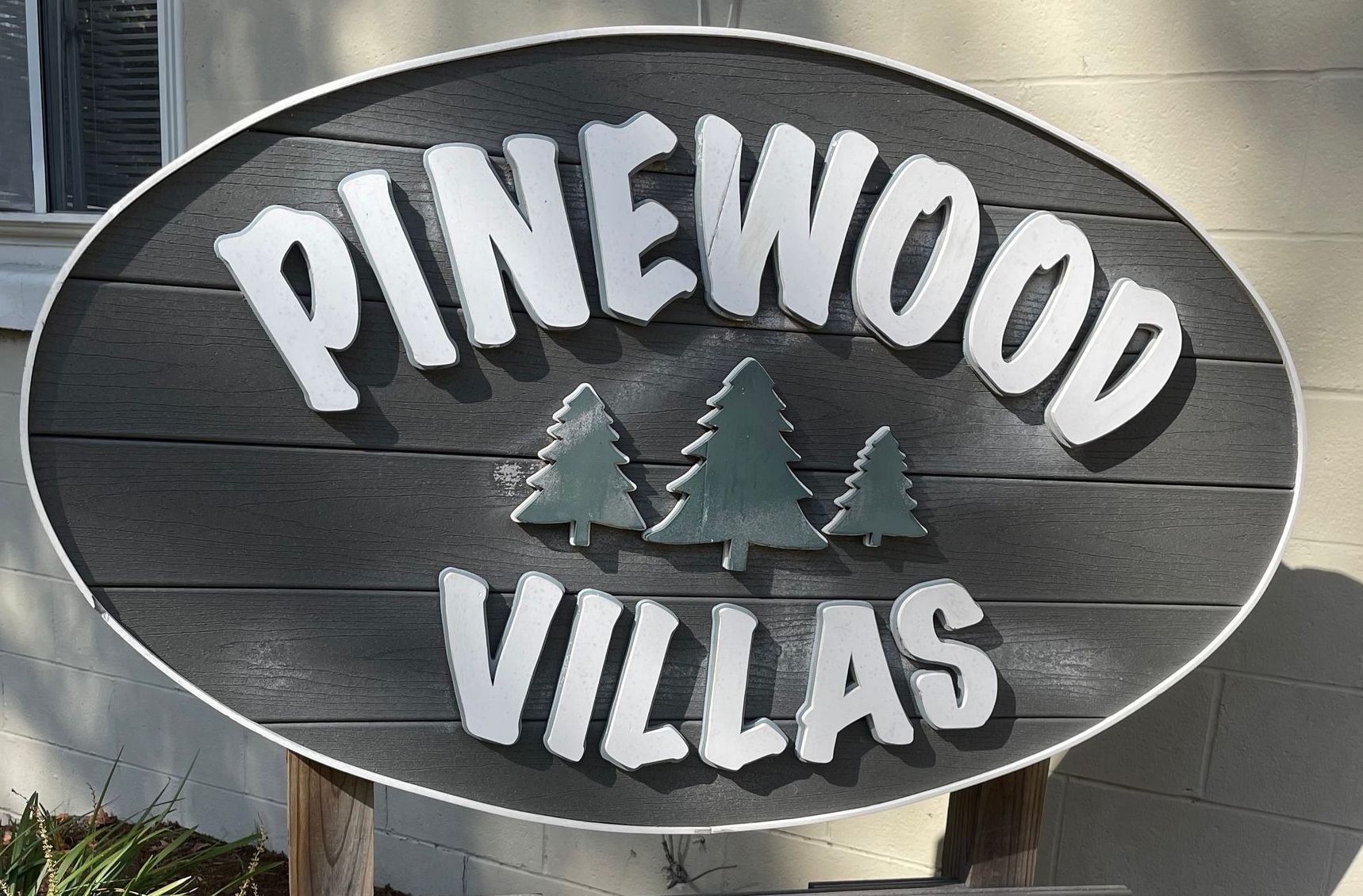 Pinewood Villas