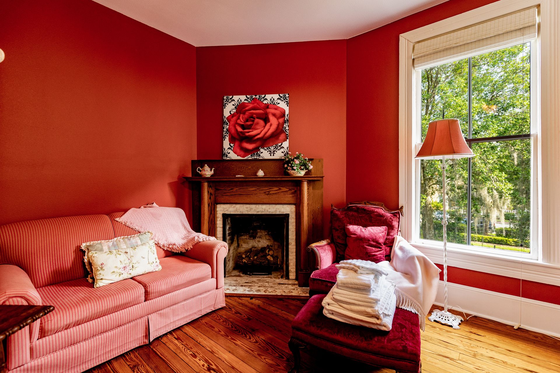 Briar Rose Room at Camellia Rose Inn