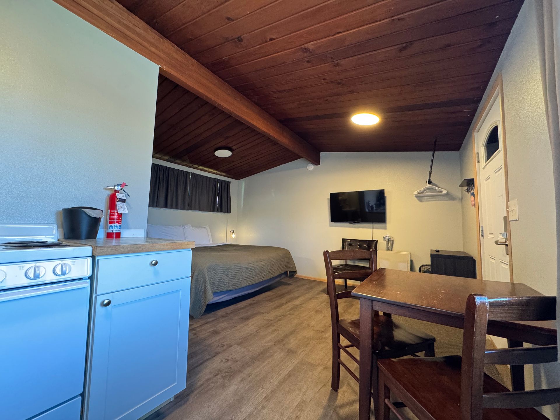 Boutique Motel Rooms & Suites in Palmer, Alaska