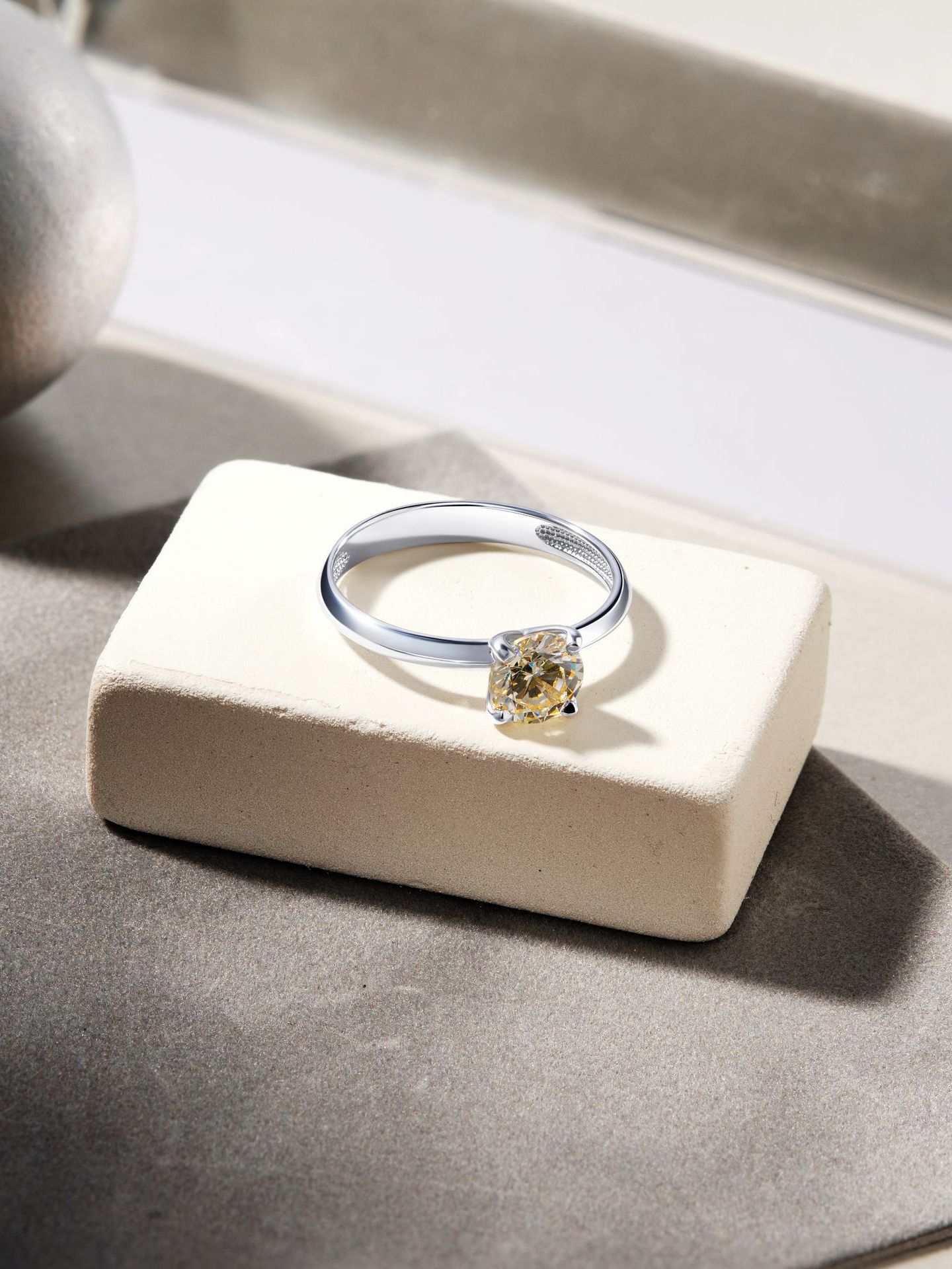 Stone Setting in Hurst | Richard's Custom Jewelers