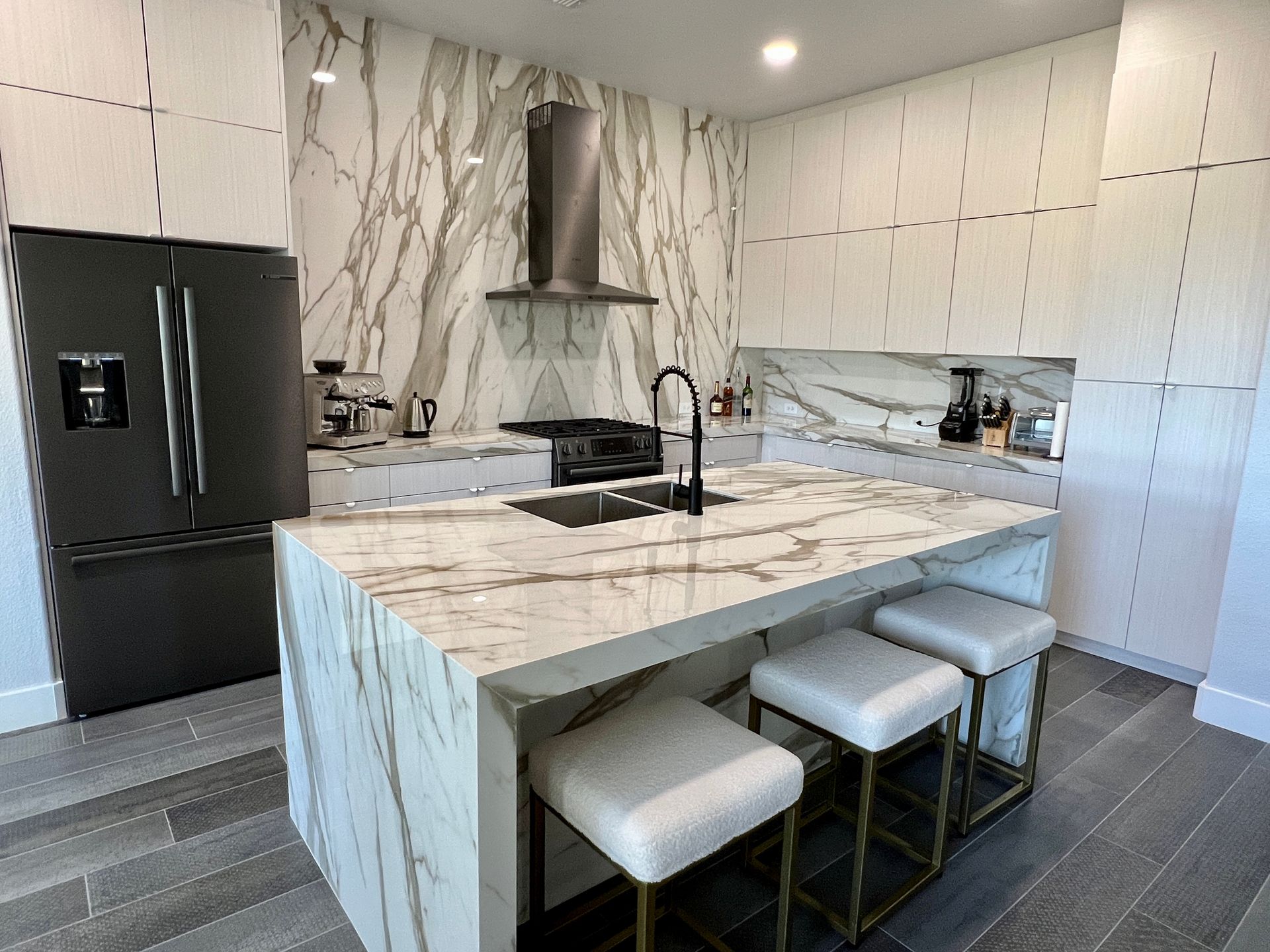 Affordable Bulk Cabinets – Kitchen & Bath Sherbi Stone