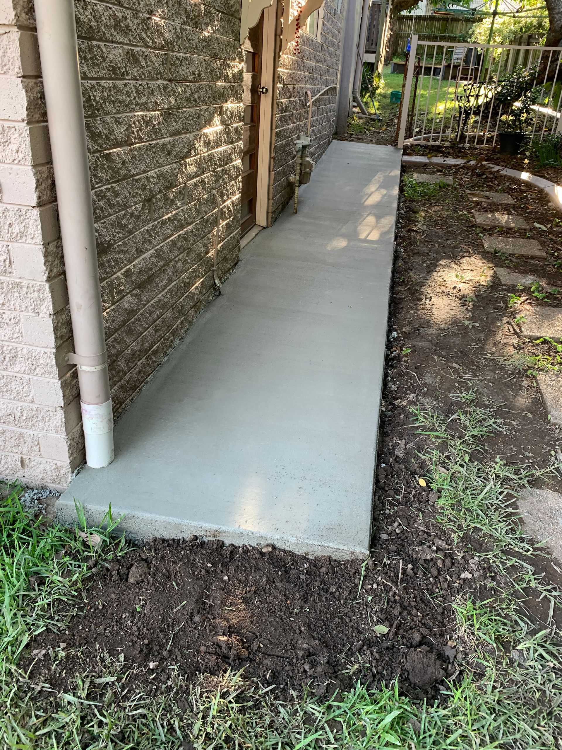 Concrete Garden Edging | Bayside, QLD | Kwik Kerb