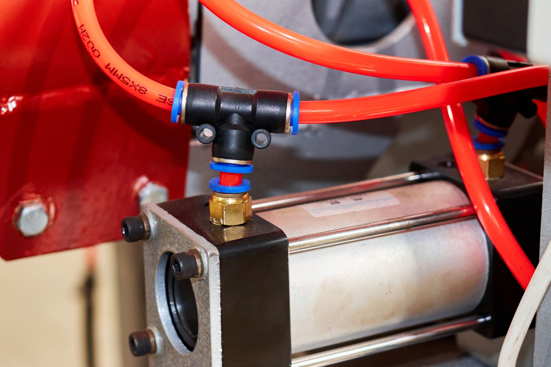 Pneumatic Linear Vibrators Australia | Vibration Systems VSS