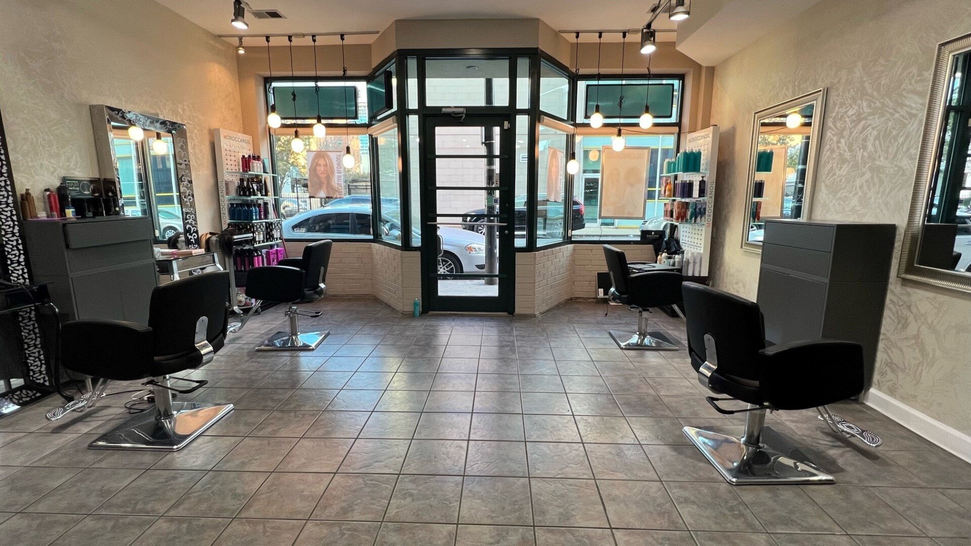 Hair Coloring & Highlights | Chicago, IL | Saraya Salon