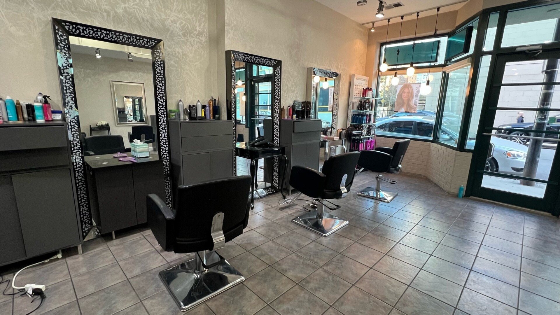 Hair Coloring & Highlights | Chicago, IL | Saraya Salon