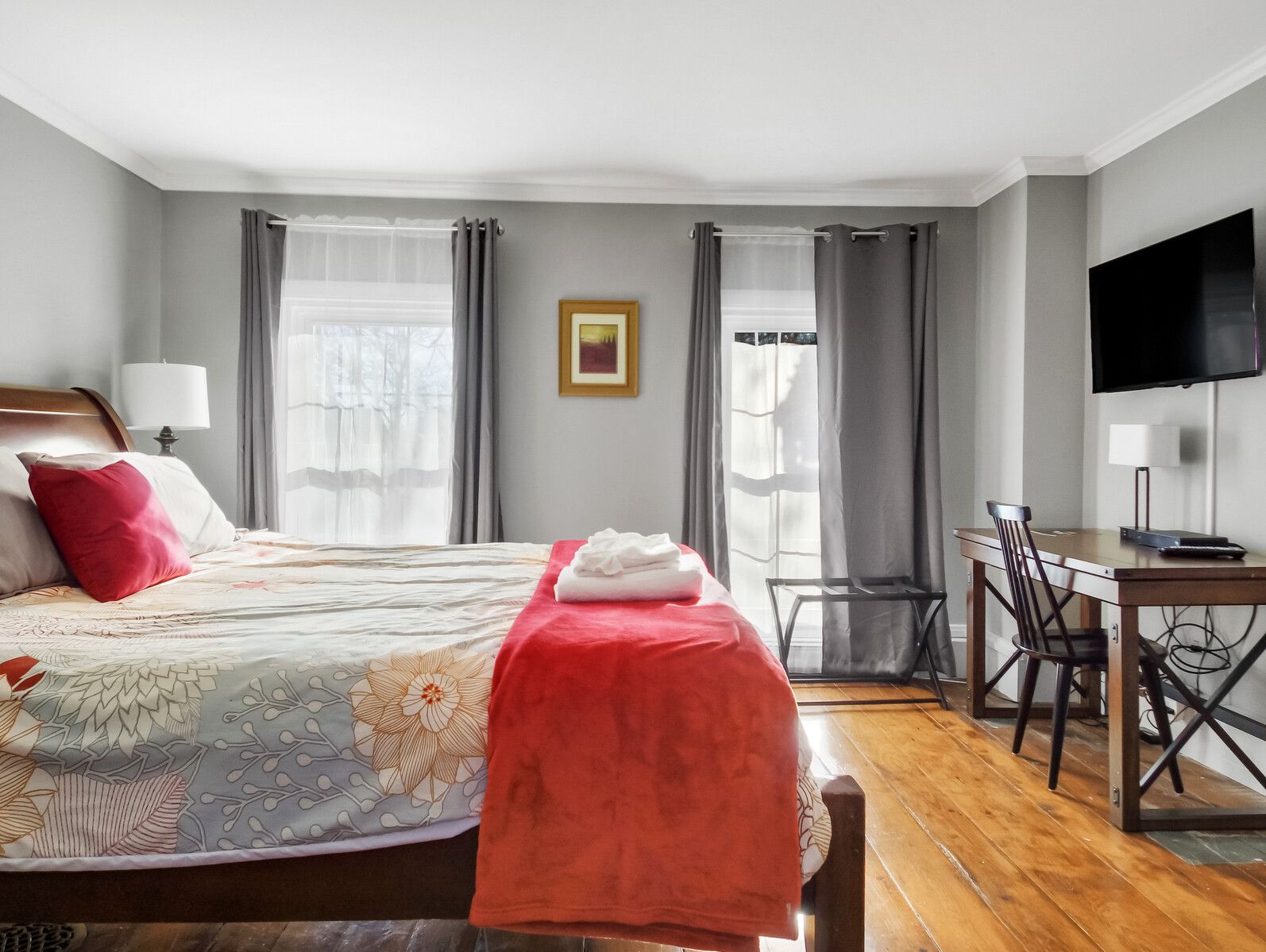 Unique Accommodations in Boothbay Harbor | The Thistle Inn