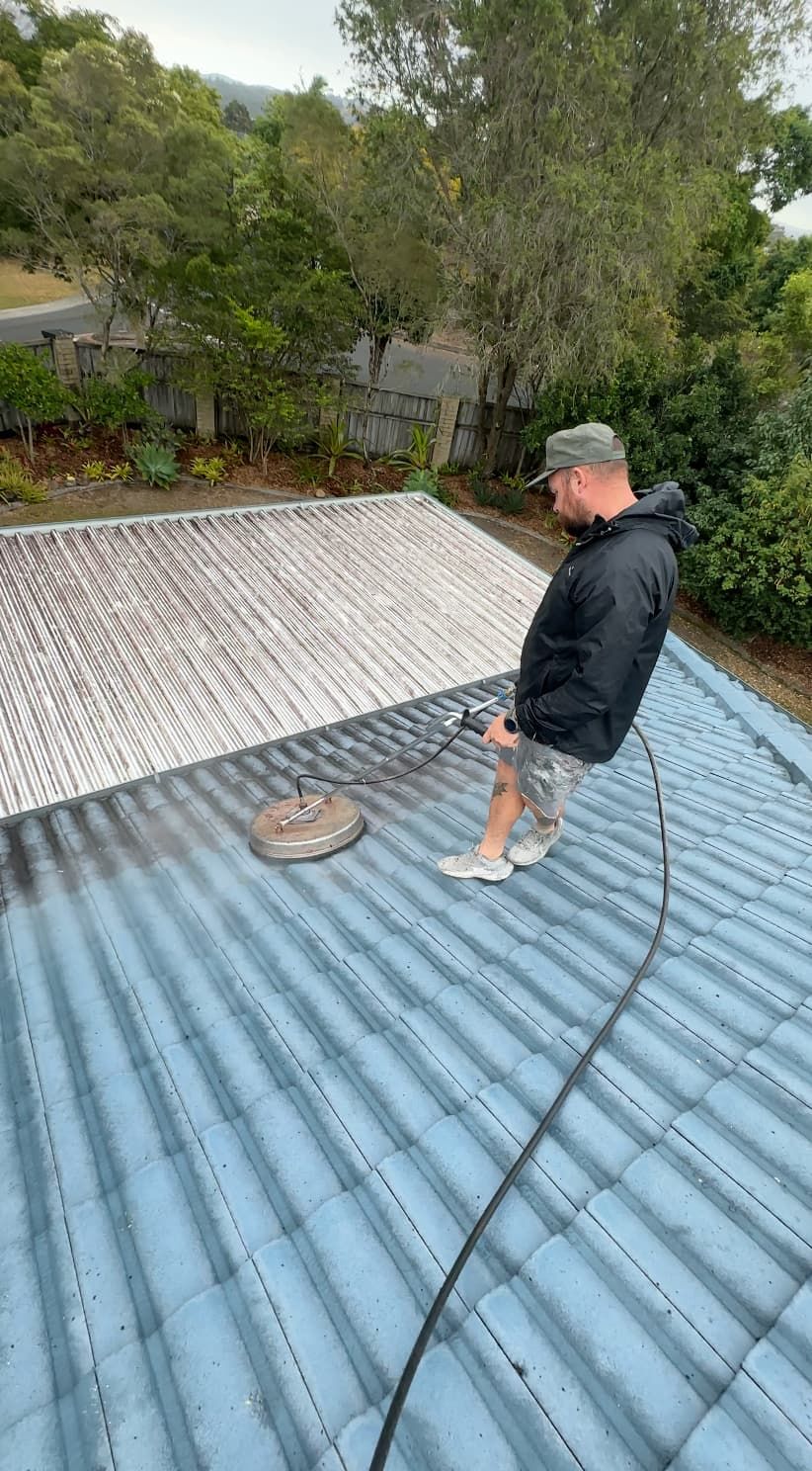 Pressure Cleaning Gold Coast | Roofs, Driveways & More