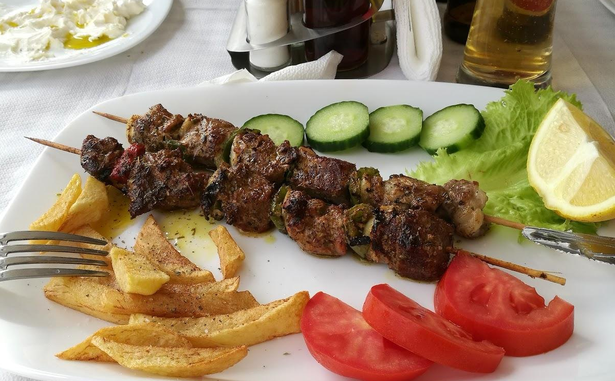 15+ Best Restaurants to Eat in Saranda, Albania