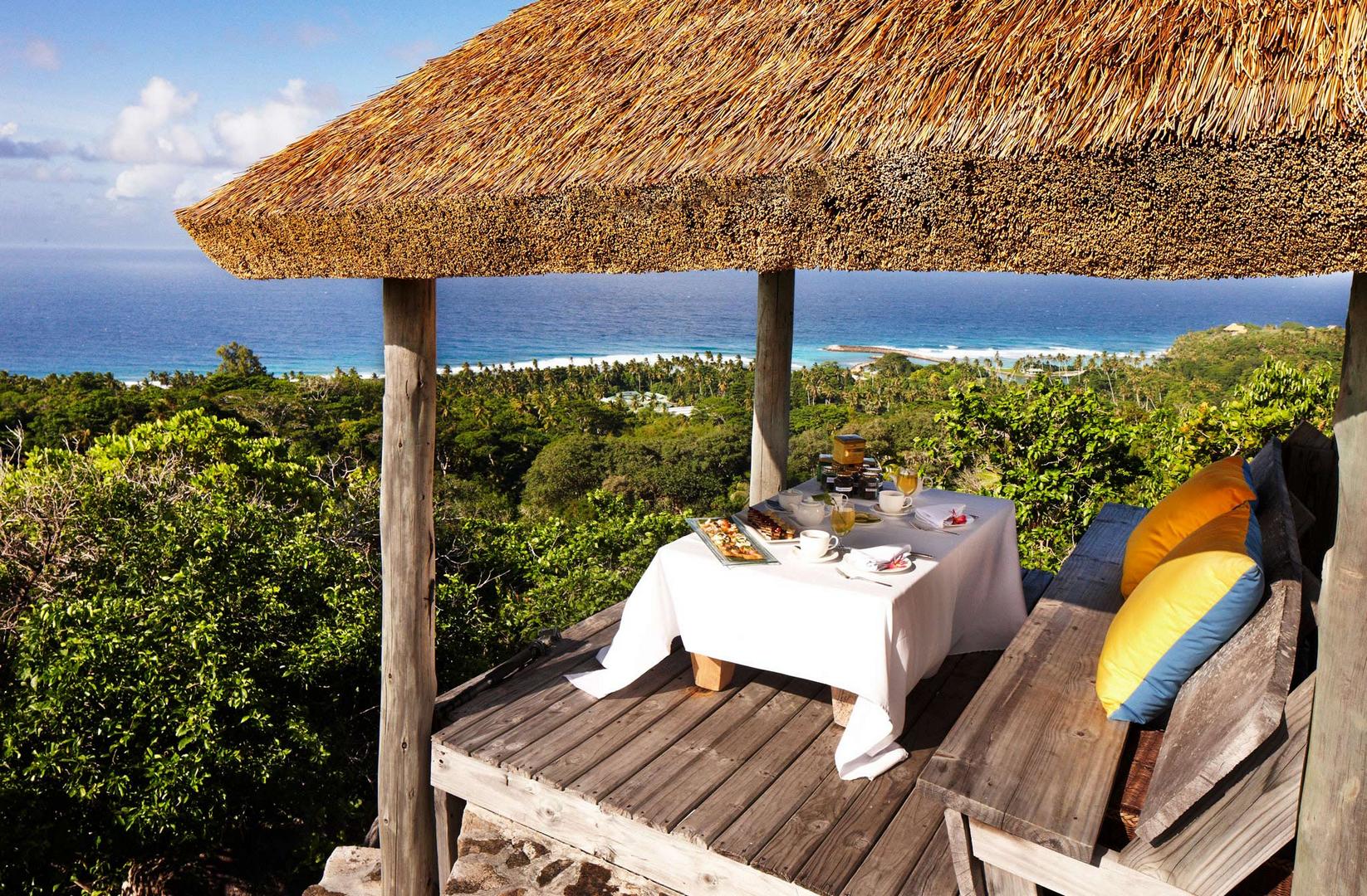 Fiber Thatch | Premium Synthetic Thatch Roofing