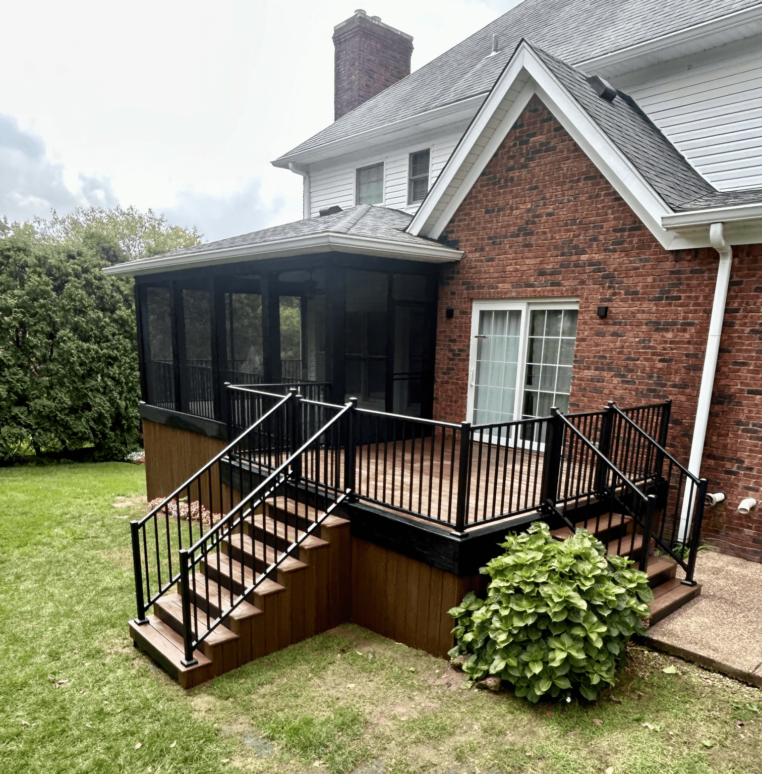 Custom Deck Builder in Oldham County – Deckheads