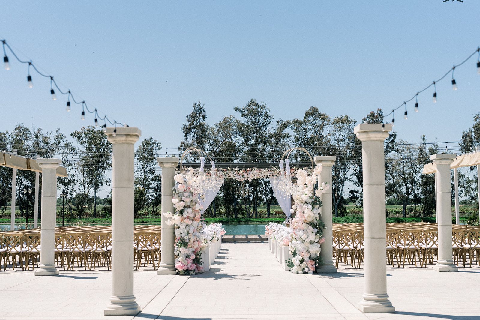 Lakeview Estates Gallery, Outdoor Sacramento Wedding Ideas