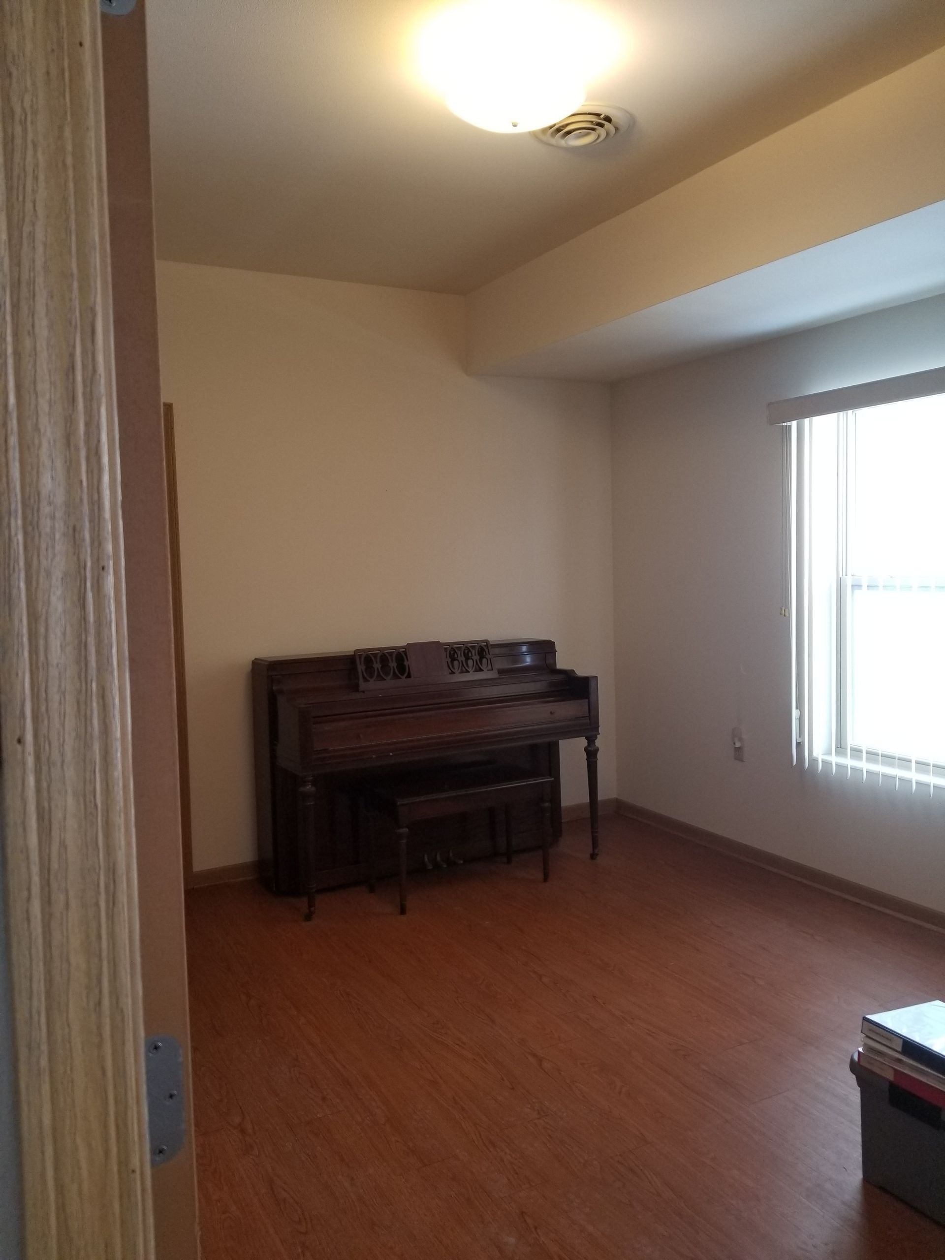 Oakview Garden | Colonial Property Management LLC