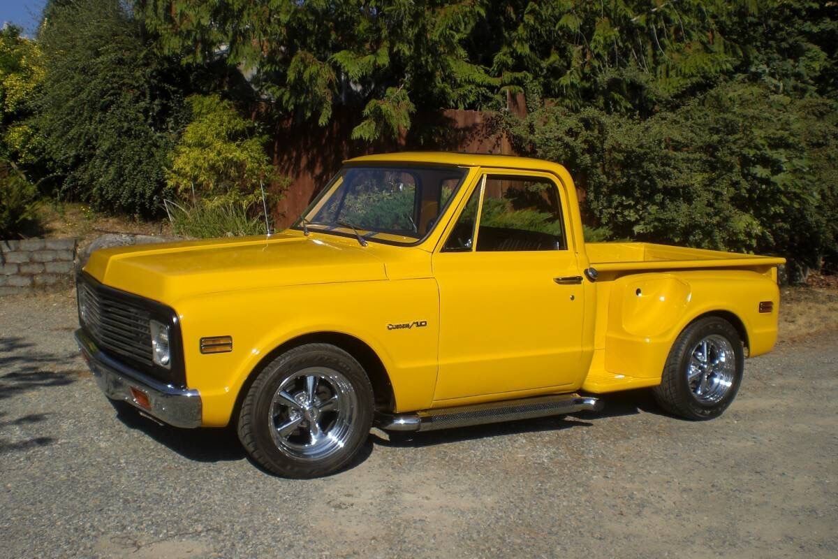 Classic Car Broker | USA & Canada | CARuso Classics