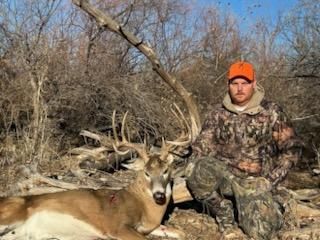 Whitetail Hunting Adventures | Rockin 69 Hunts