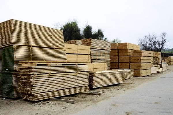 Maderera en Concón