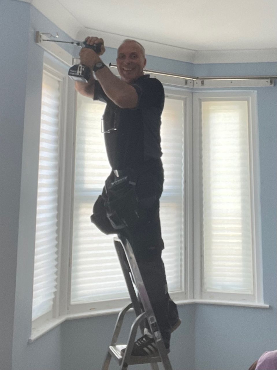 Curtain and Blind Fitters - Graham Horniblew | Milton Keynes | Bedford