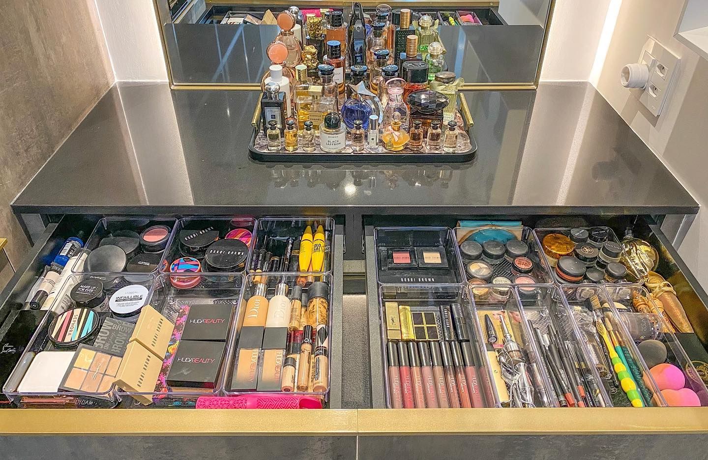 MK Method | Wardrobe