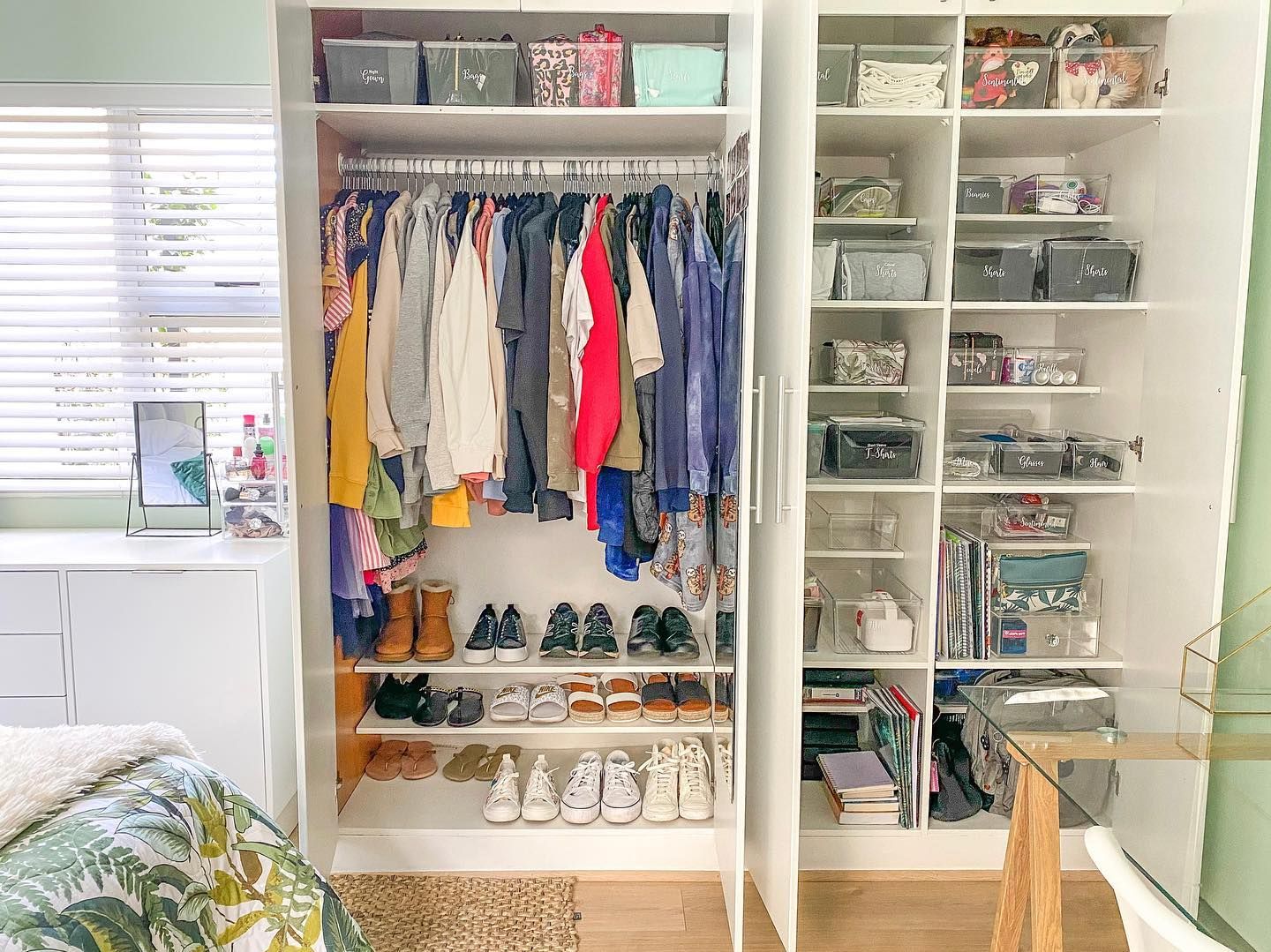 MK Method | Wardrobe