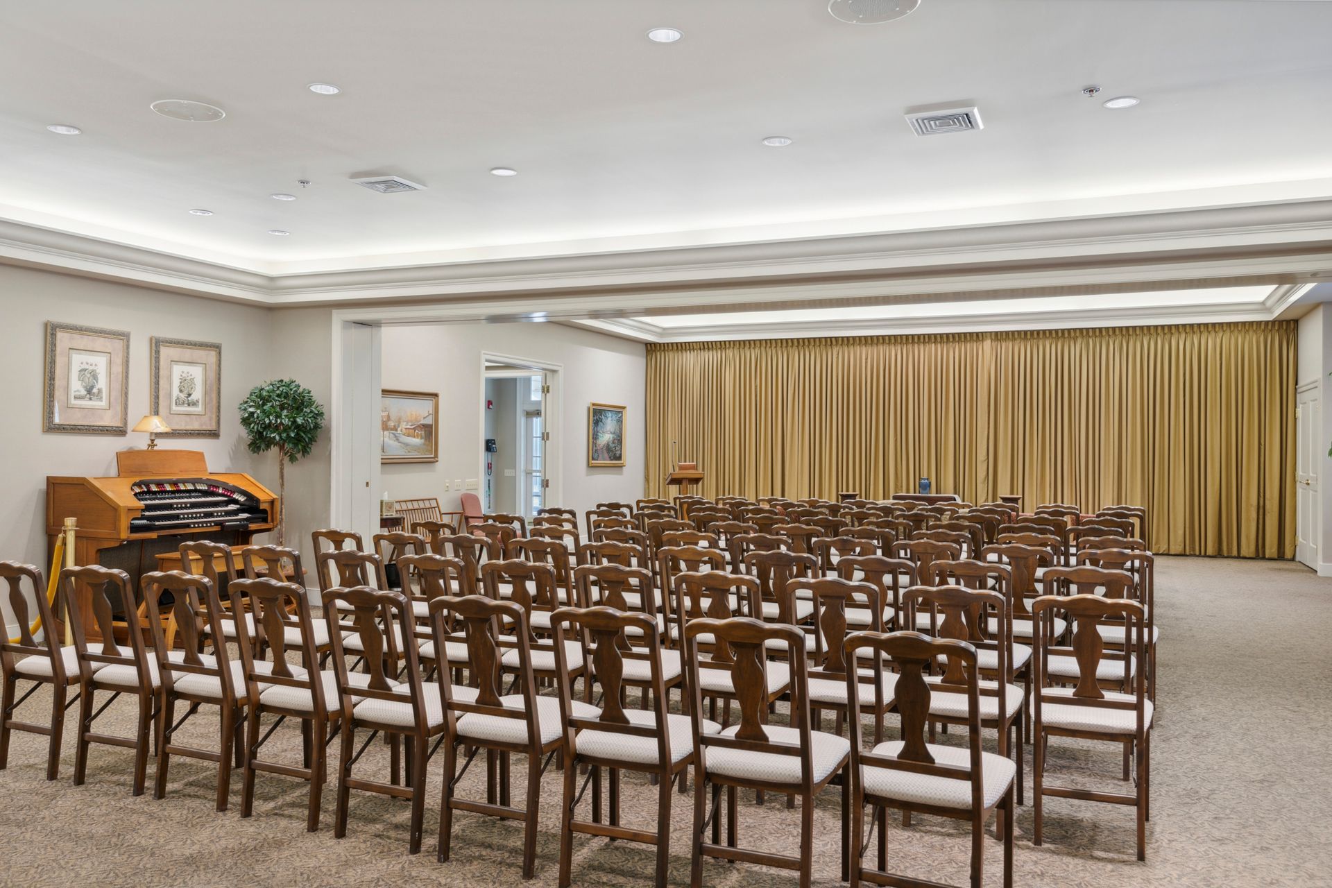 Facility Tour | Reed and Steinbach Funeral Home