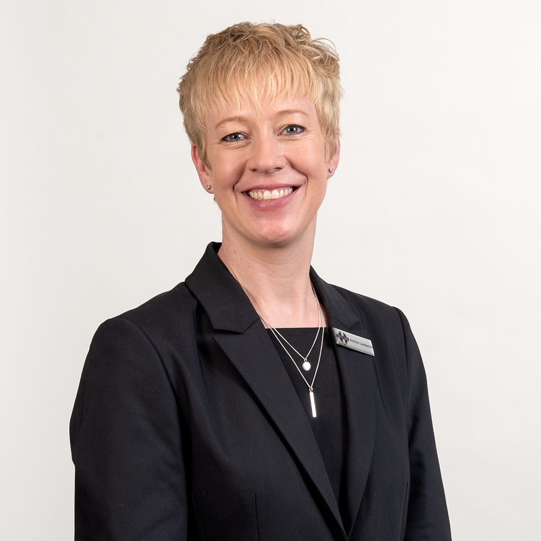 Ten hours into the future: Predicting ICU deterioration for earlier ...