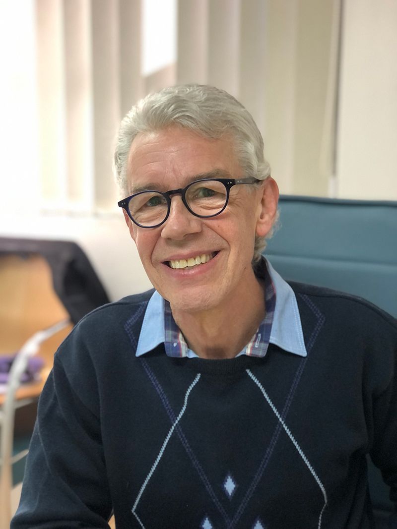 Rheumatologist recognised for lifetime contribution to research