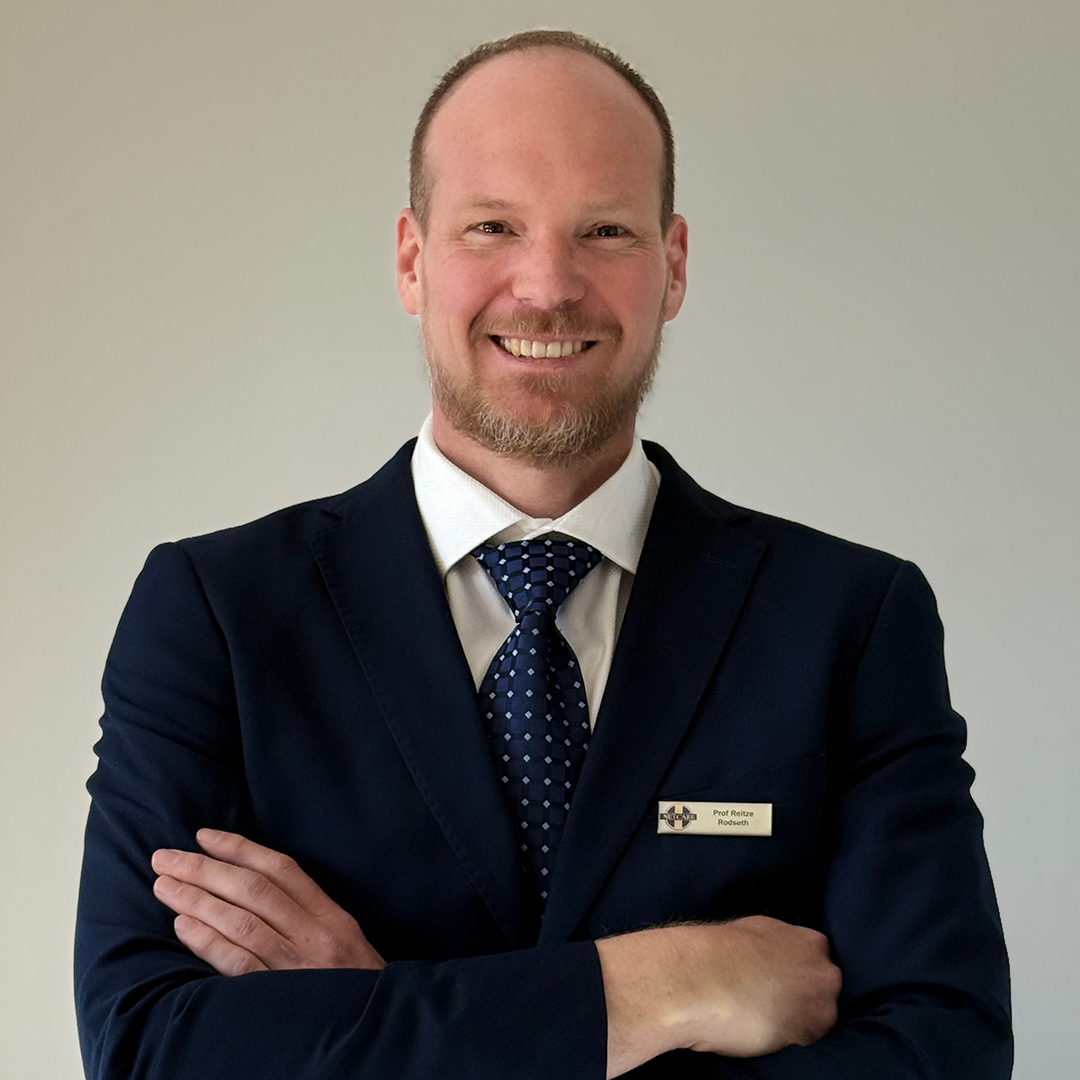 Ten hours into the future: Predicting ICU deterioration for earlier ...