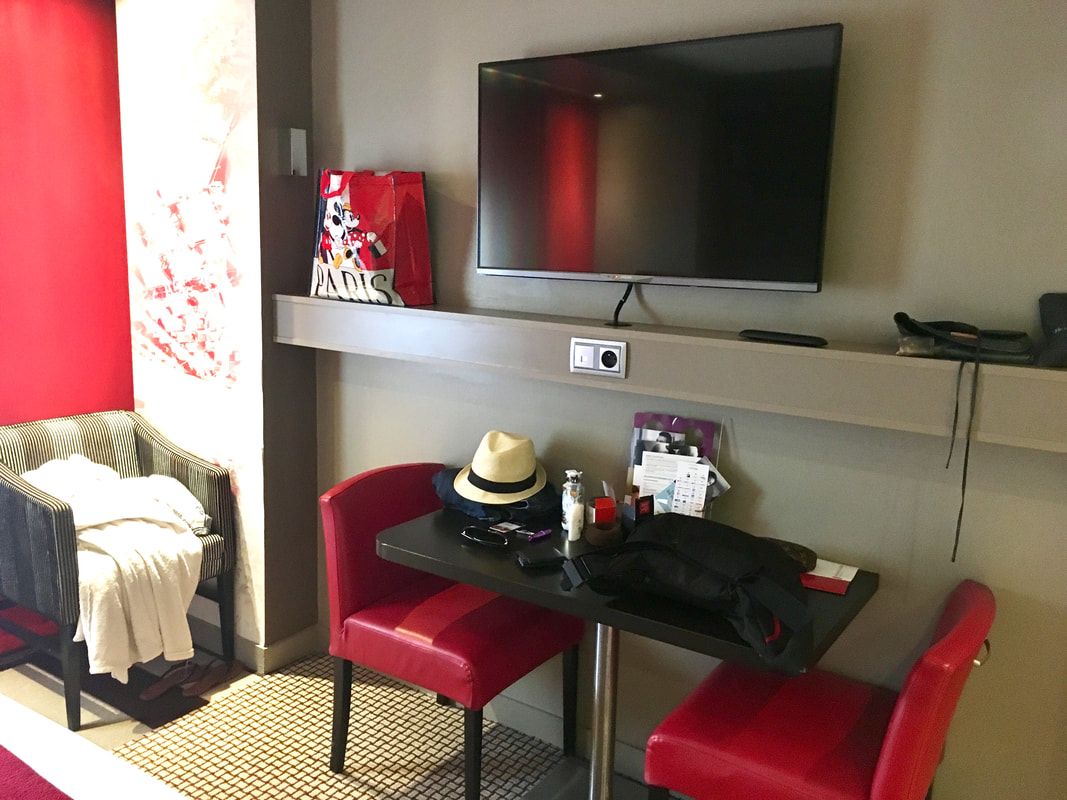 Staff Spotlight: Monograms Tour to Paris