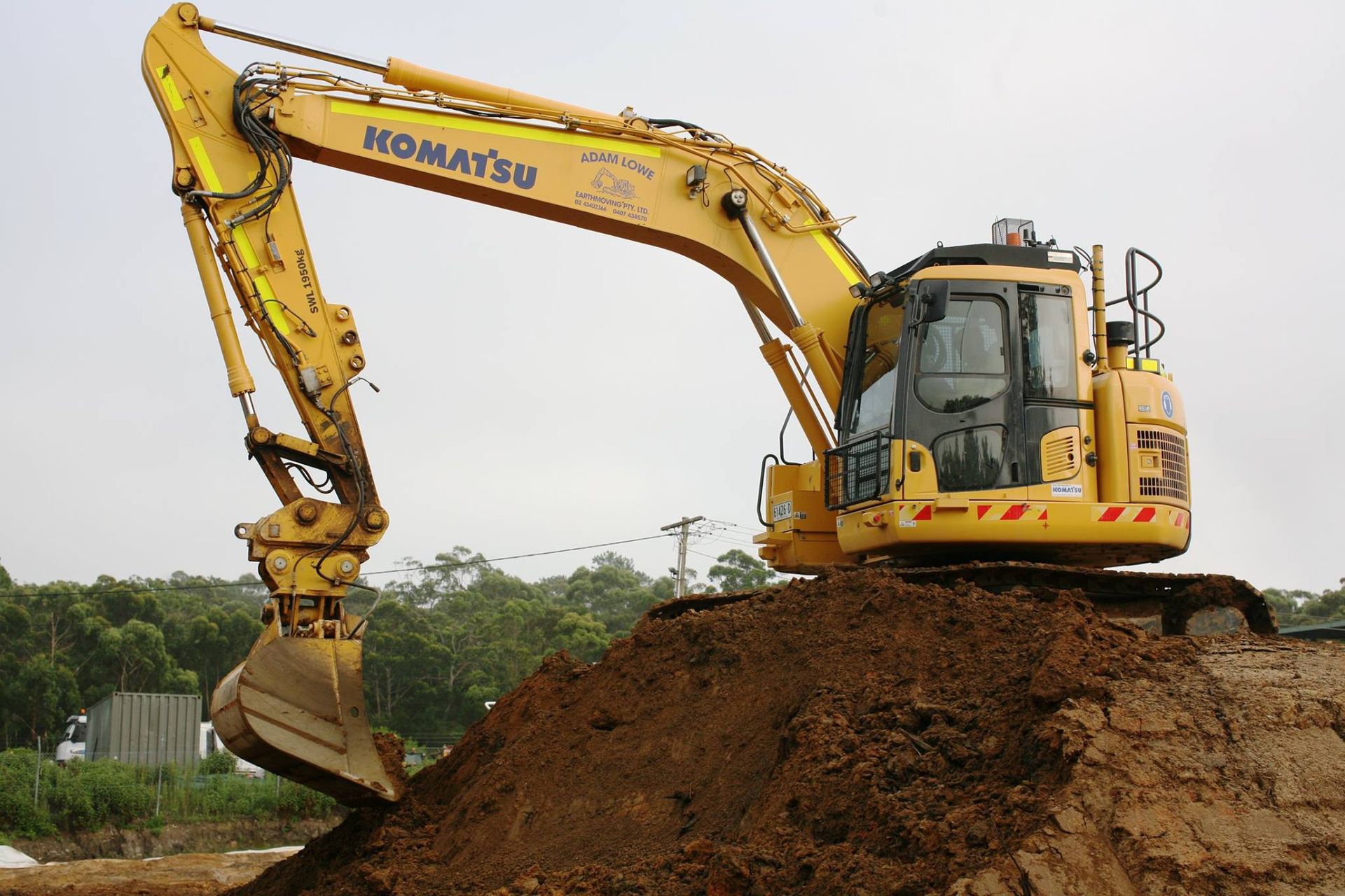 Excavator Hire on the Sunshine Coast | Adam Lowe Earthmoving