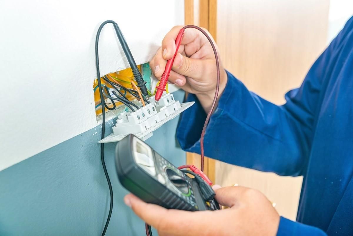 Electrical Troubleshooting | Theodore Warren | Brooklyn