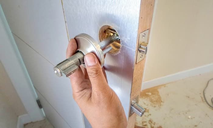 How to Remove a Locked Door Knob from the Outside