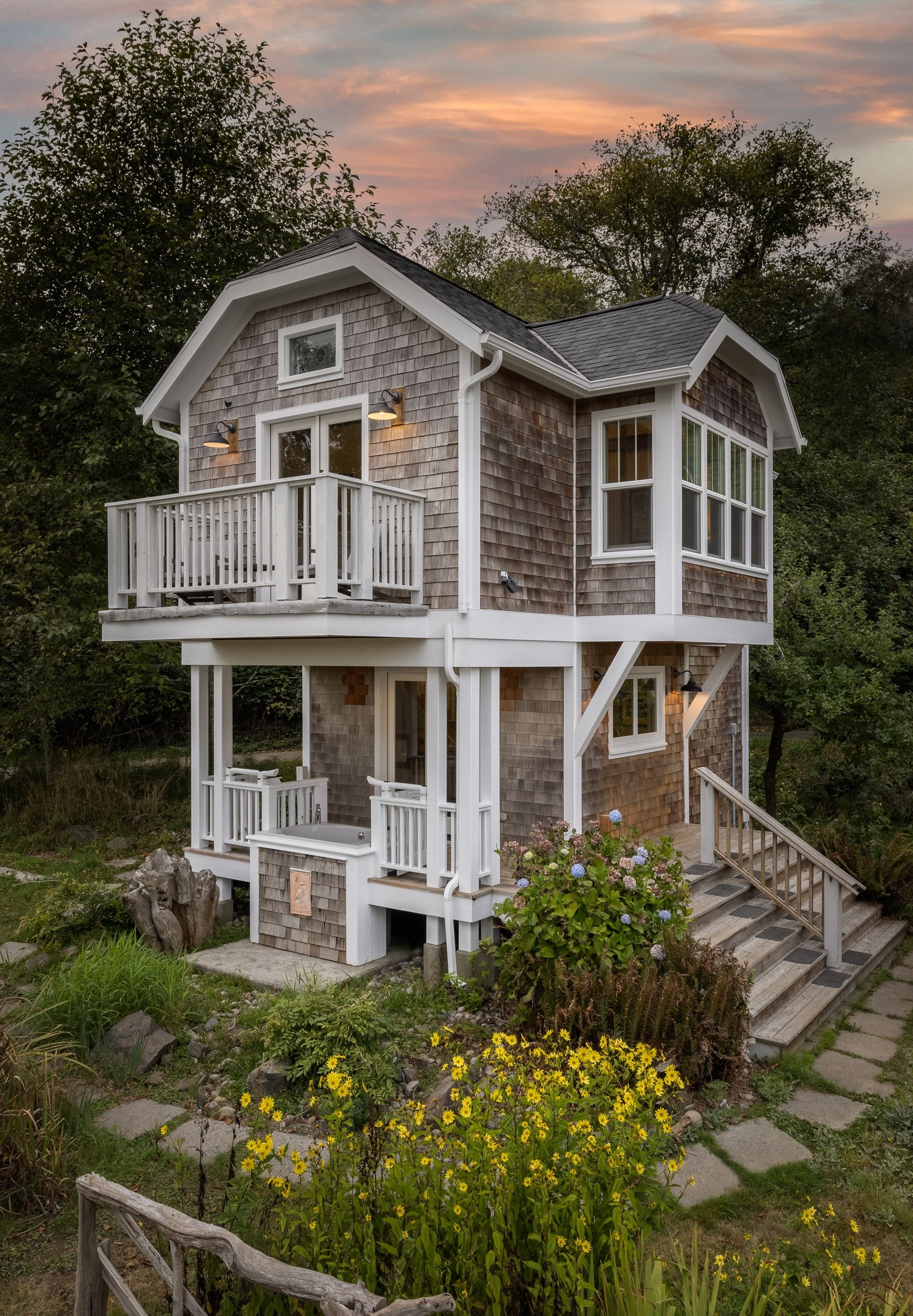 Escape Relax Restore - Baker Bay Retreat in Ilwaco, WA