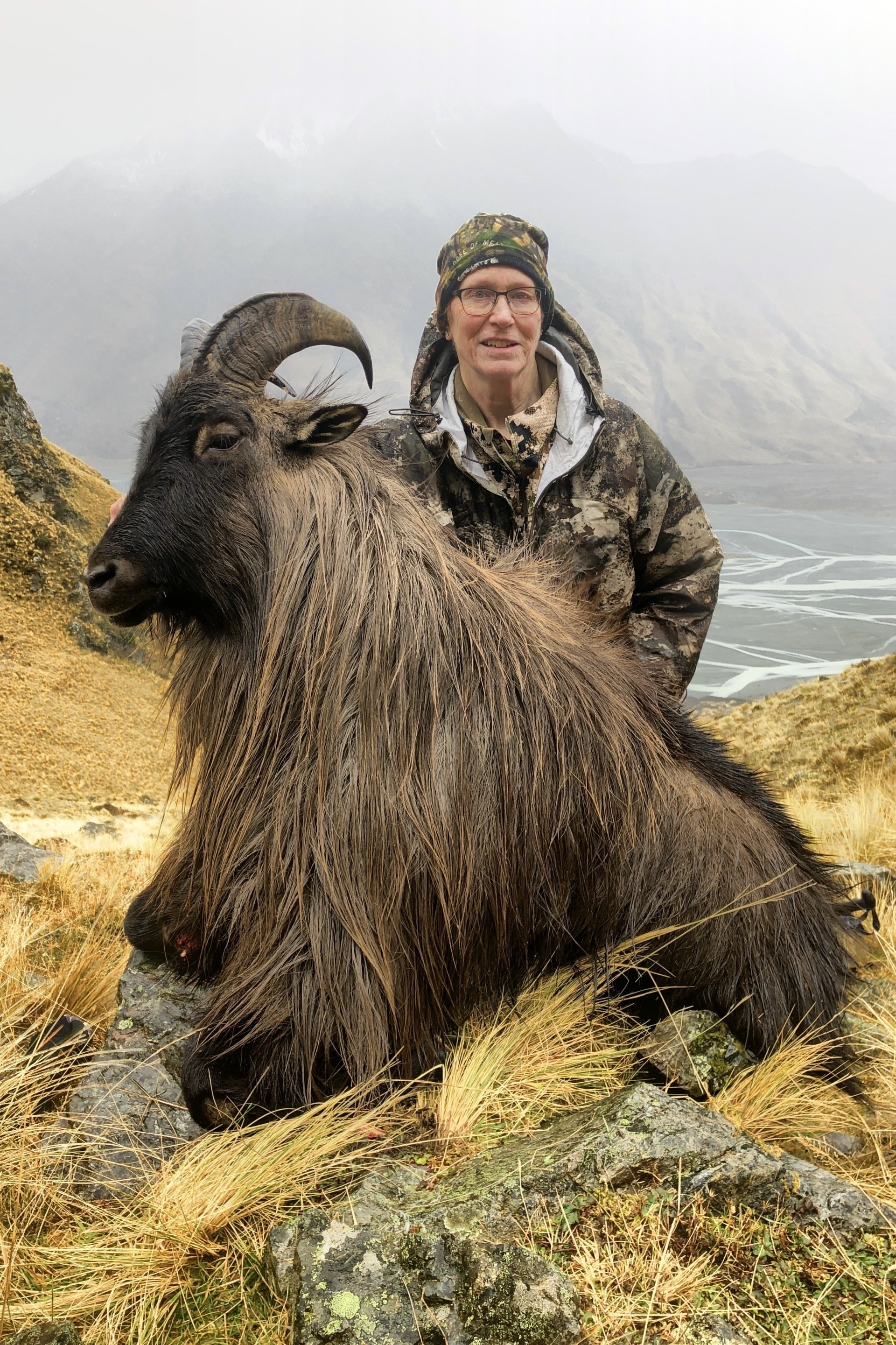 Hunt for Himalayan Tahr - Lochinvar Safaris New Zealand