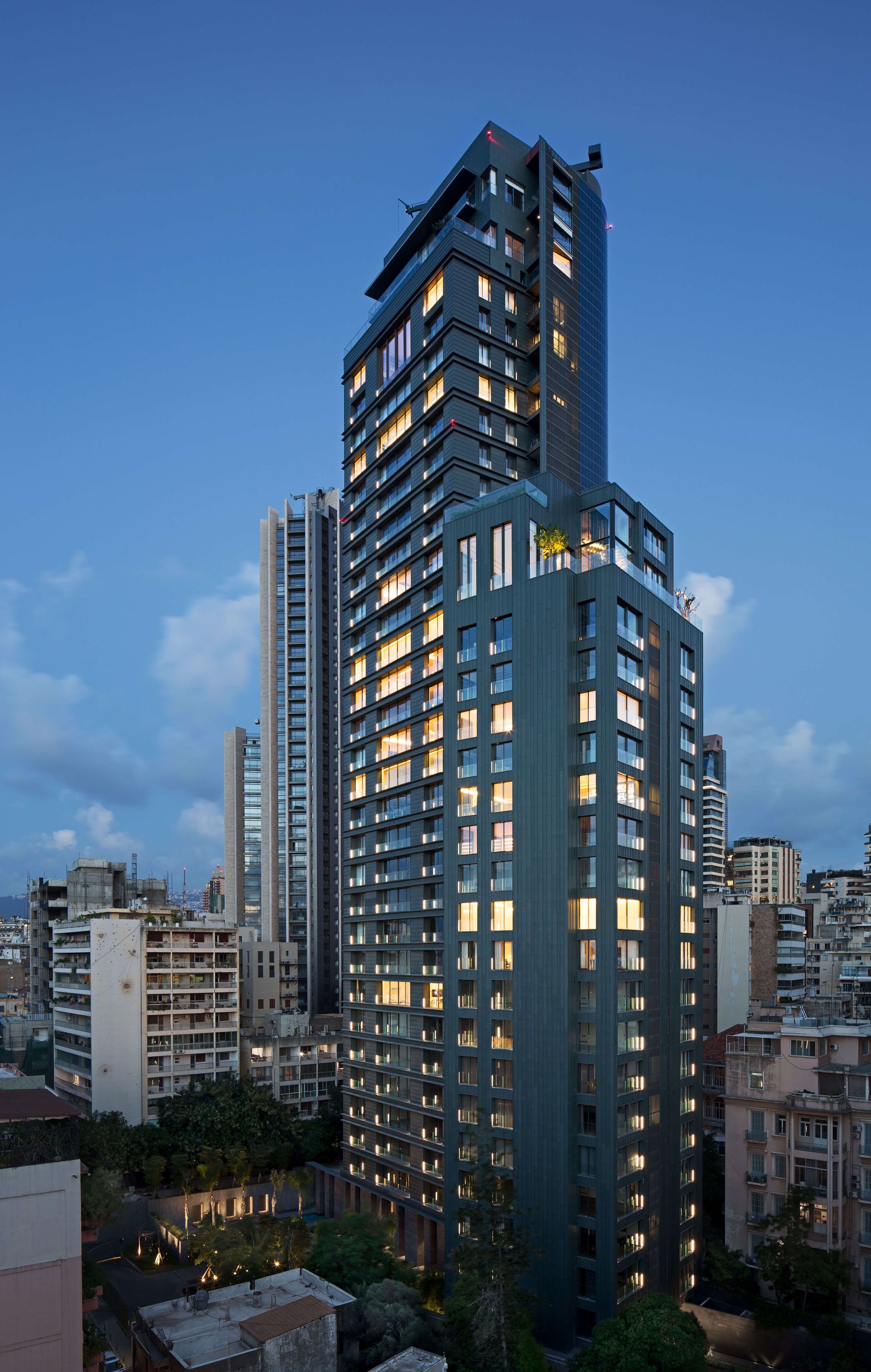 Glassline: Elevating Lebanese Architecture