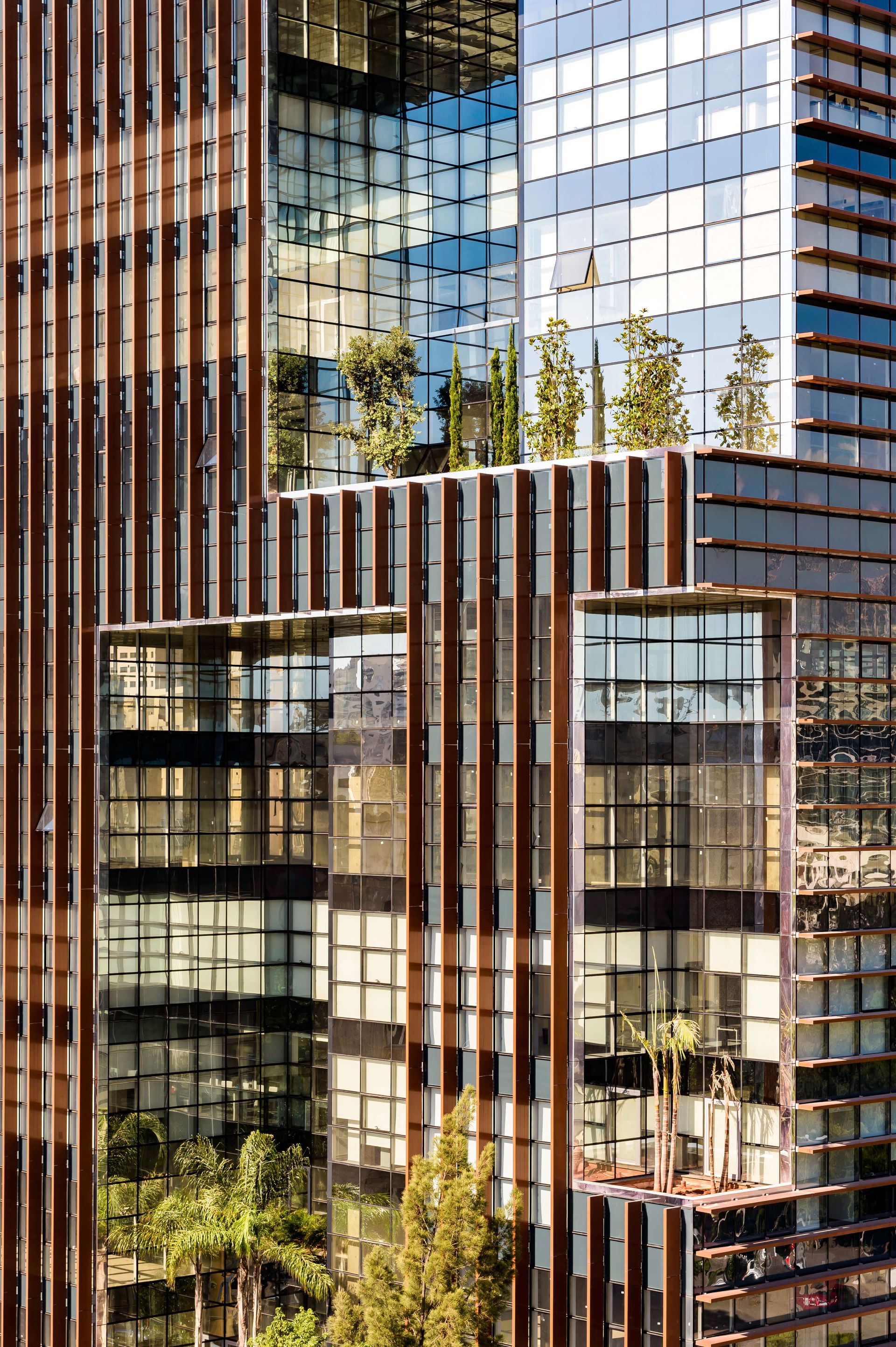 Glassline: Elevating Lebanese Architecture