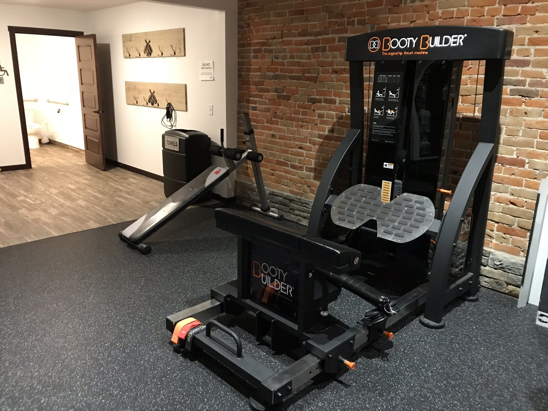 PHOTOS and VIRTUAL TOUR | Aurora Fitness Center