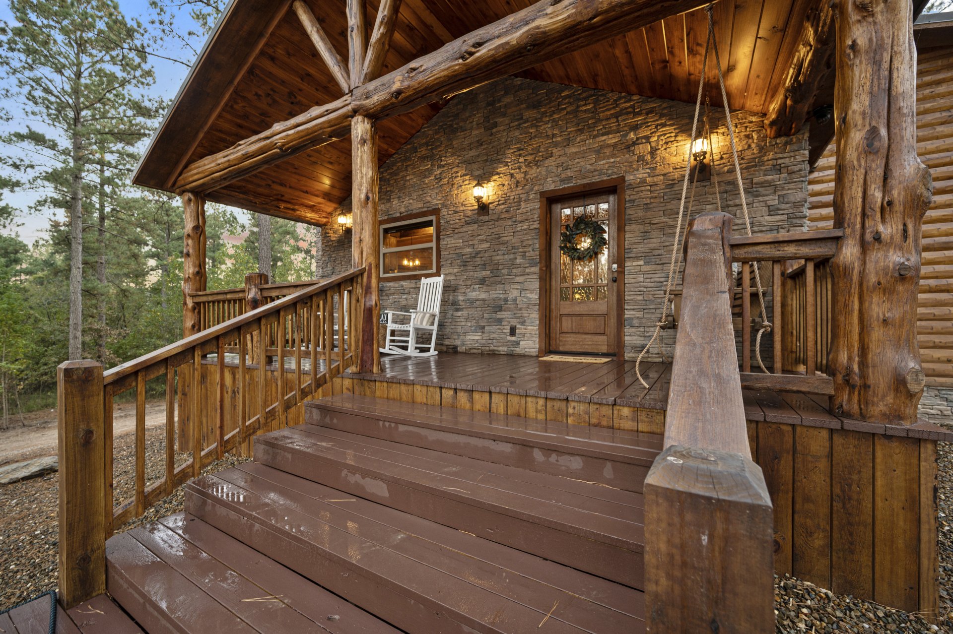 Home [www.luxurybrokenbowcabins.com]