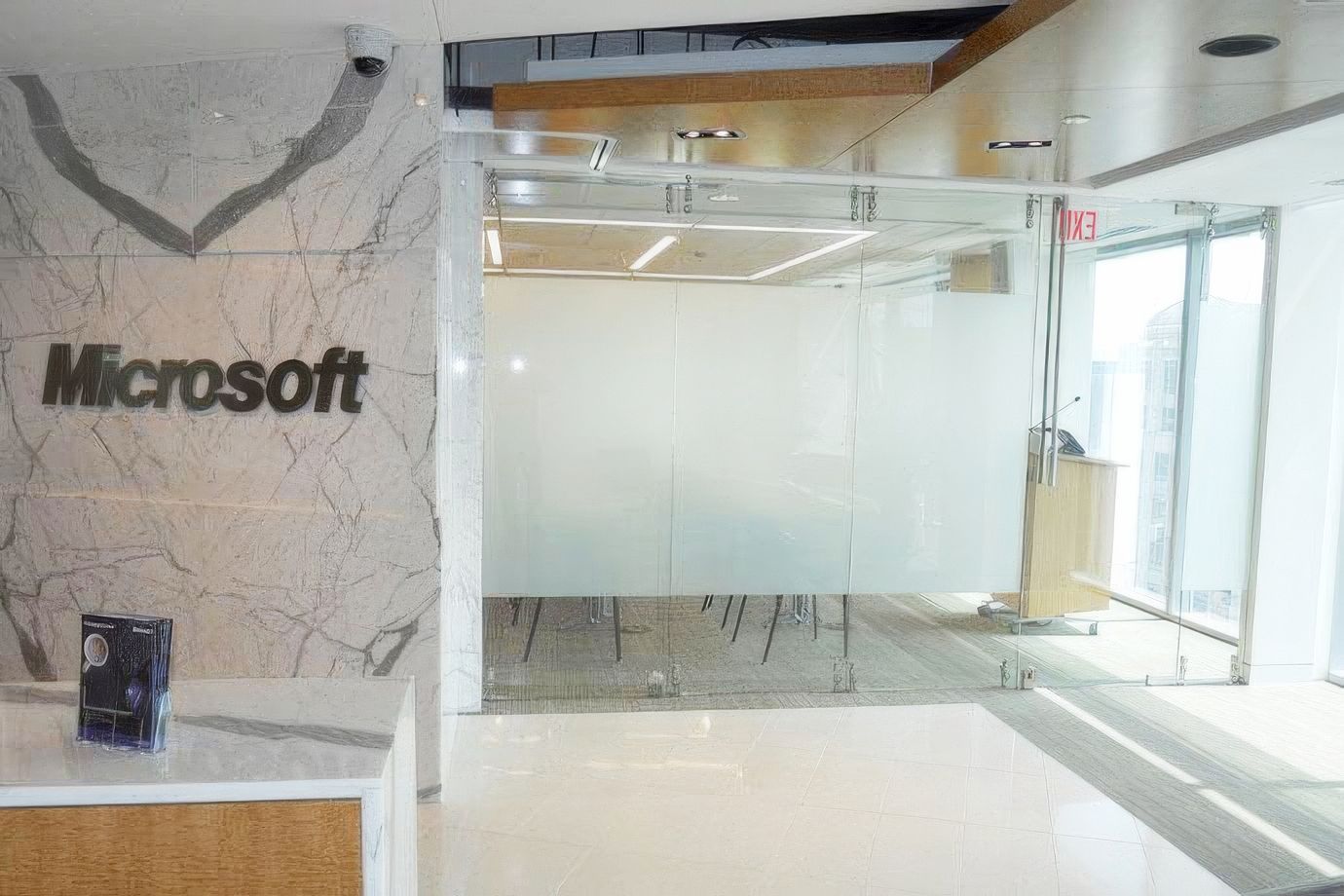 Single-Point Fitting Systems | Modernfold | Bravura Group