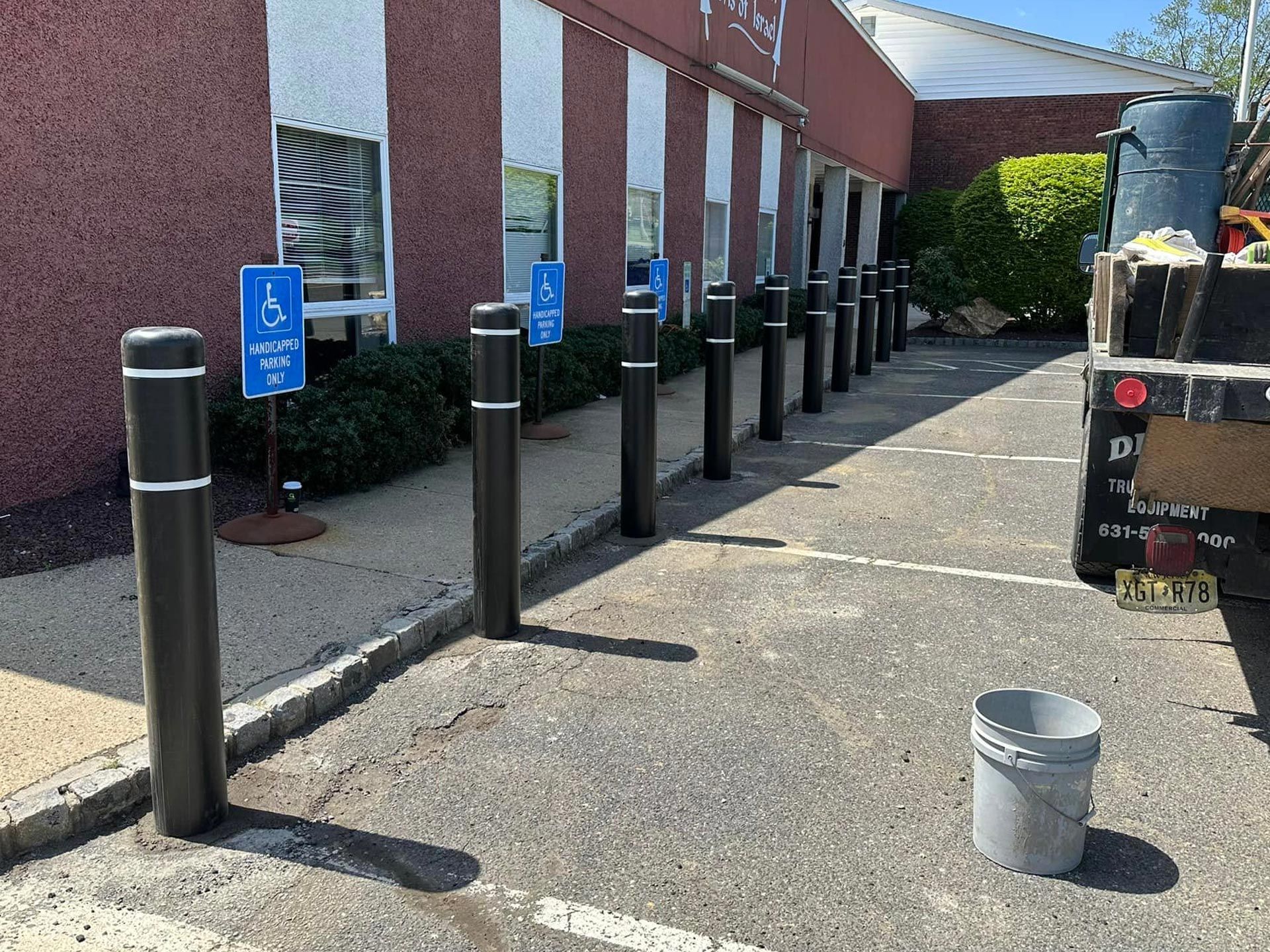 Commercial Vinyl Fence Elizabeth, Low-Maintenance Privacy