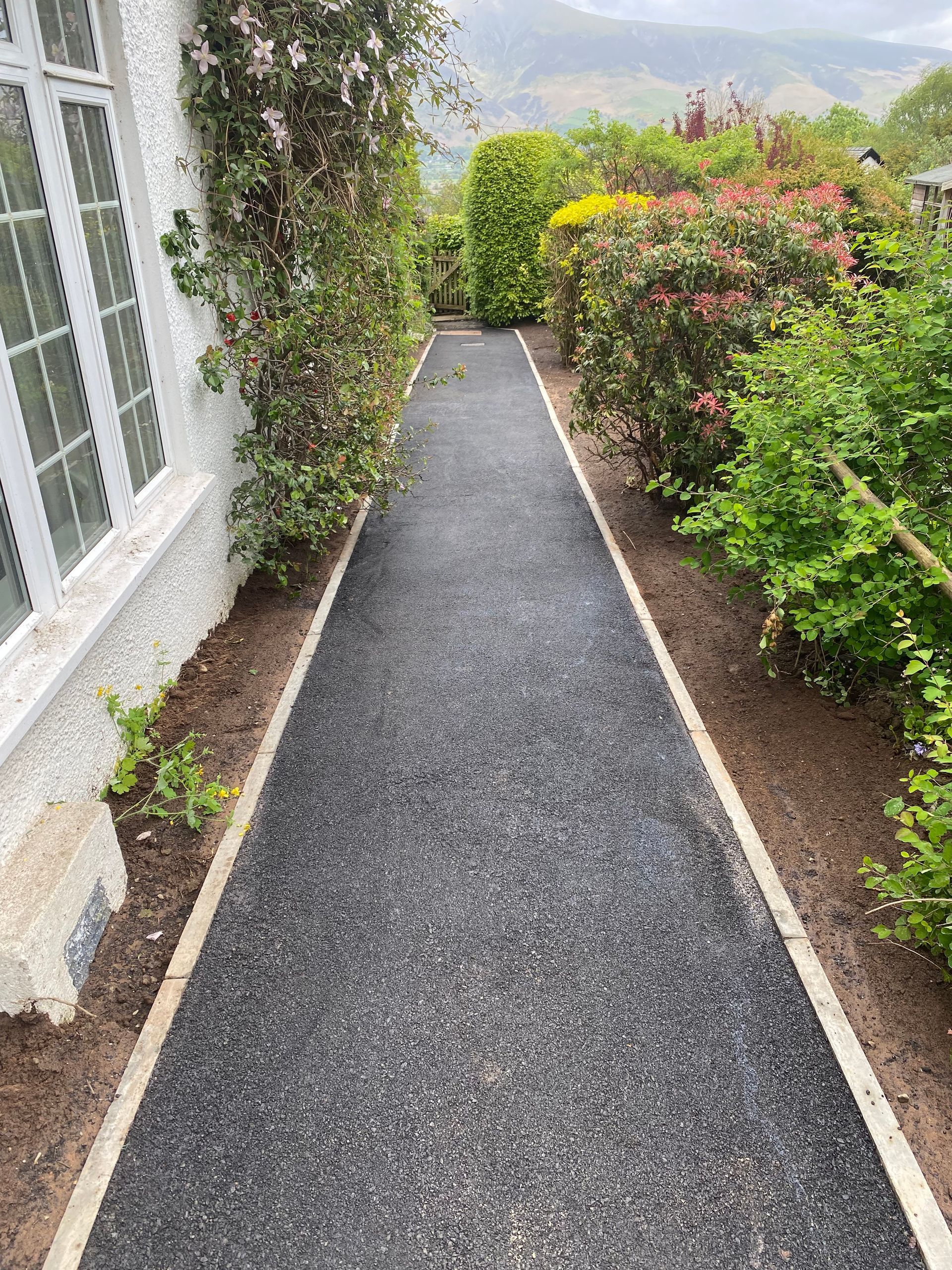 Landscaping & Hardscaping Specialists