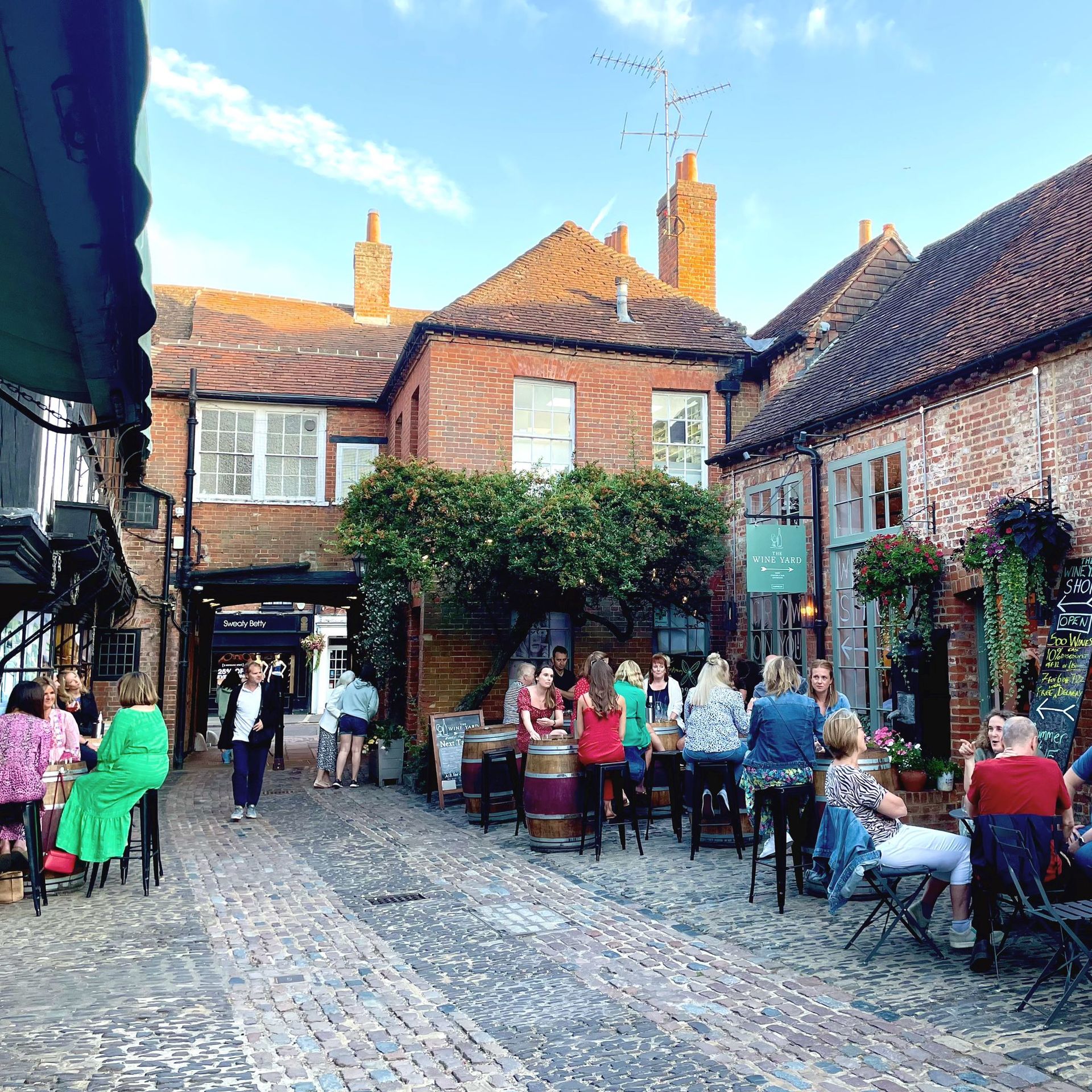 Contact us | Farnham Chamber of Commerce