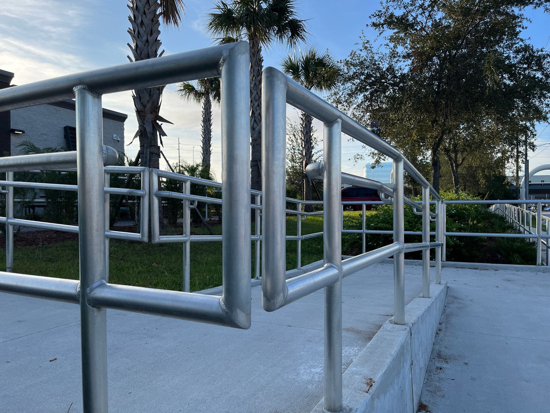 Steel, Aluminum, Iron? Which metal is best for railings?