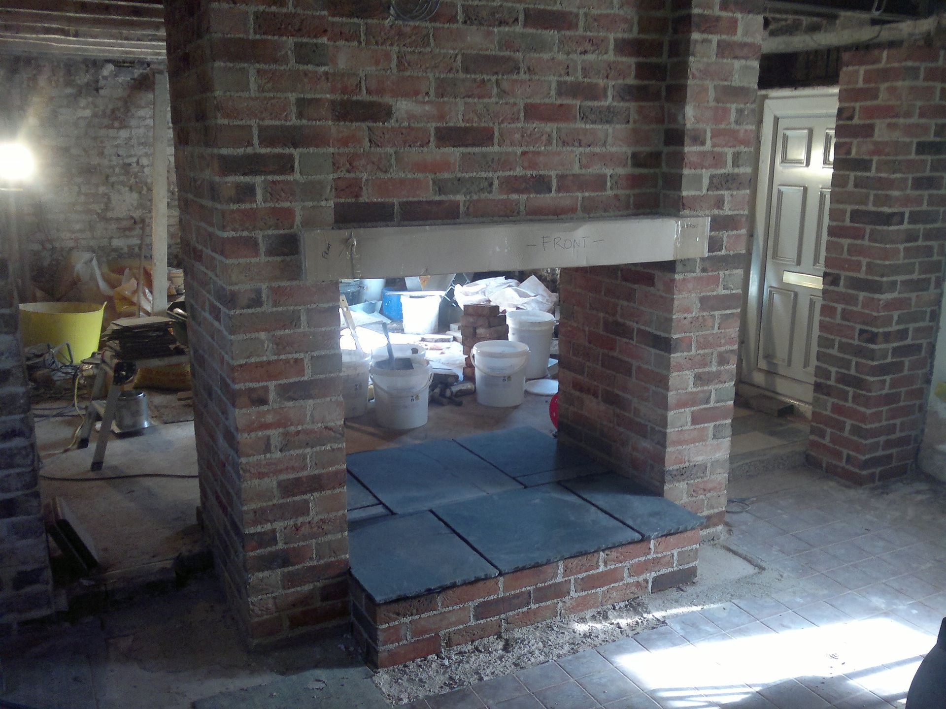 Ian Dawson Builder. Family run Builder and Bricklayer.