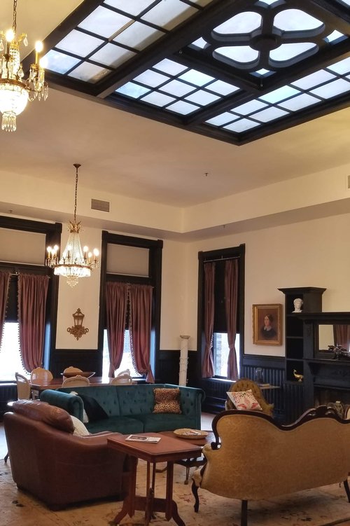 The Oliver Inn: Duluth's Downtown Boutique Hotel Awaits You