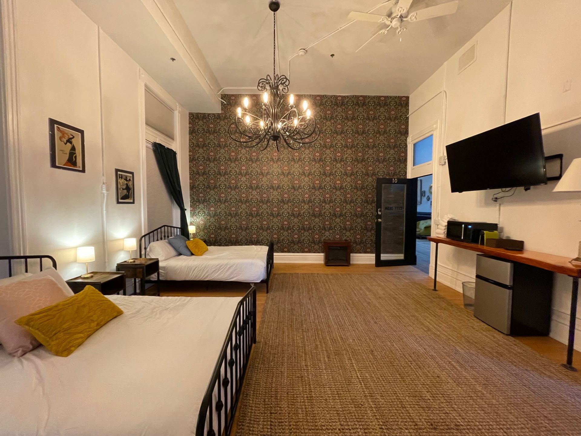 The Oliver Inn: Duluth's Downtown Boutique Hotel Awaits You