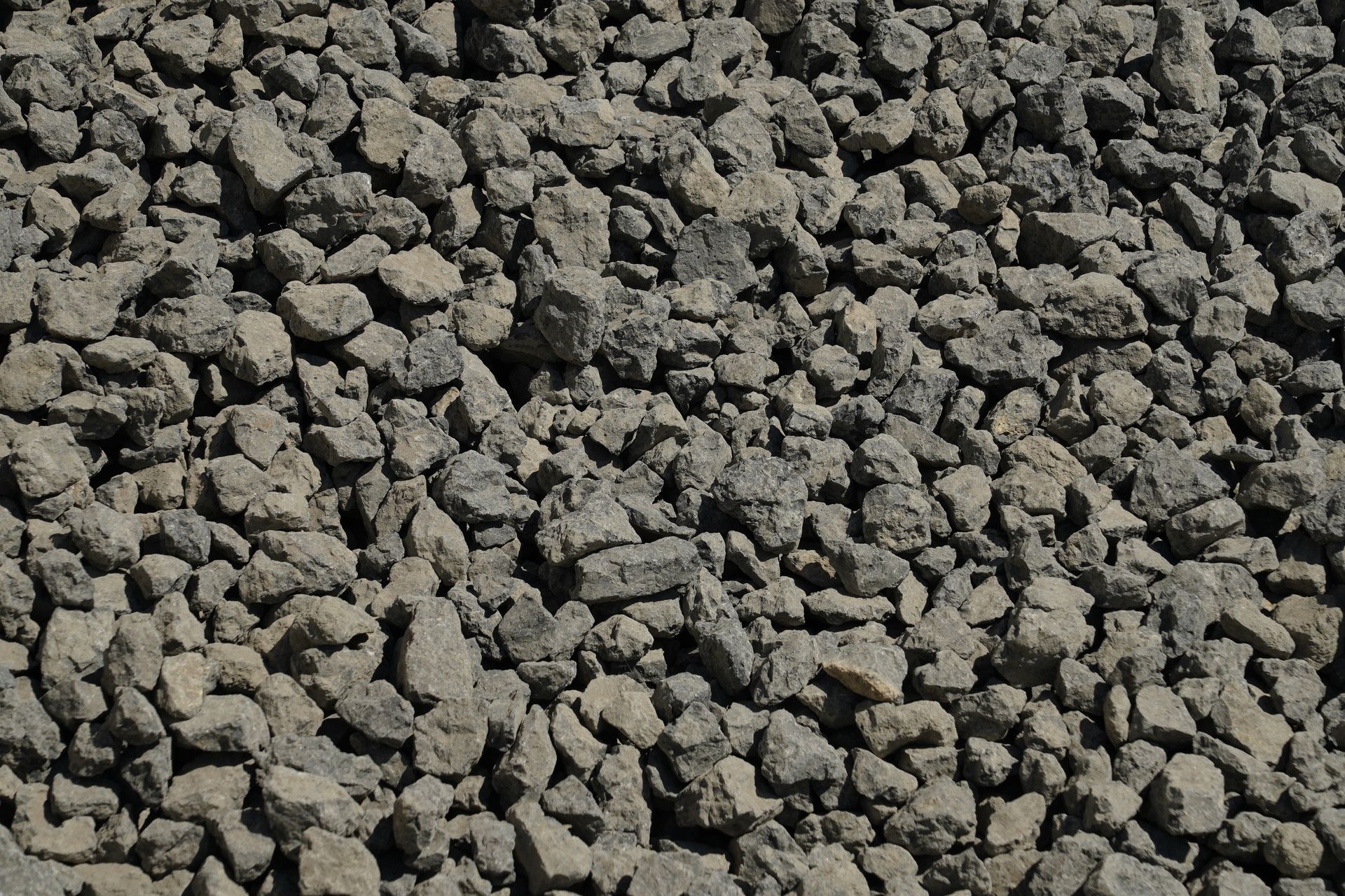 Tracy Gravel, Stone, Decorative Rock | Tracy Top Soil