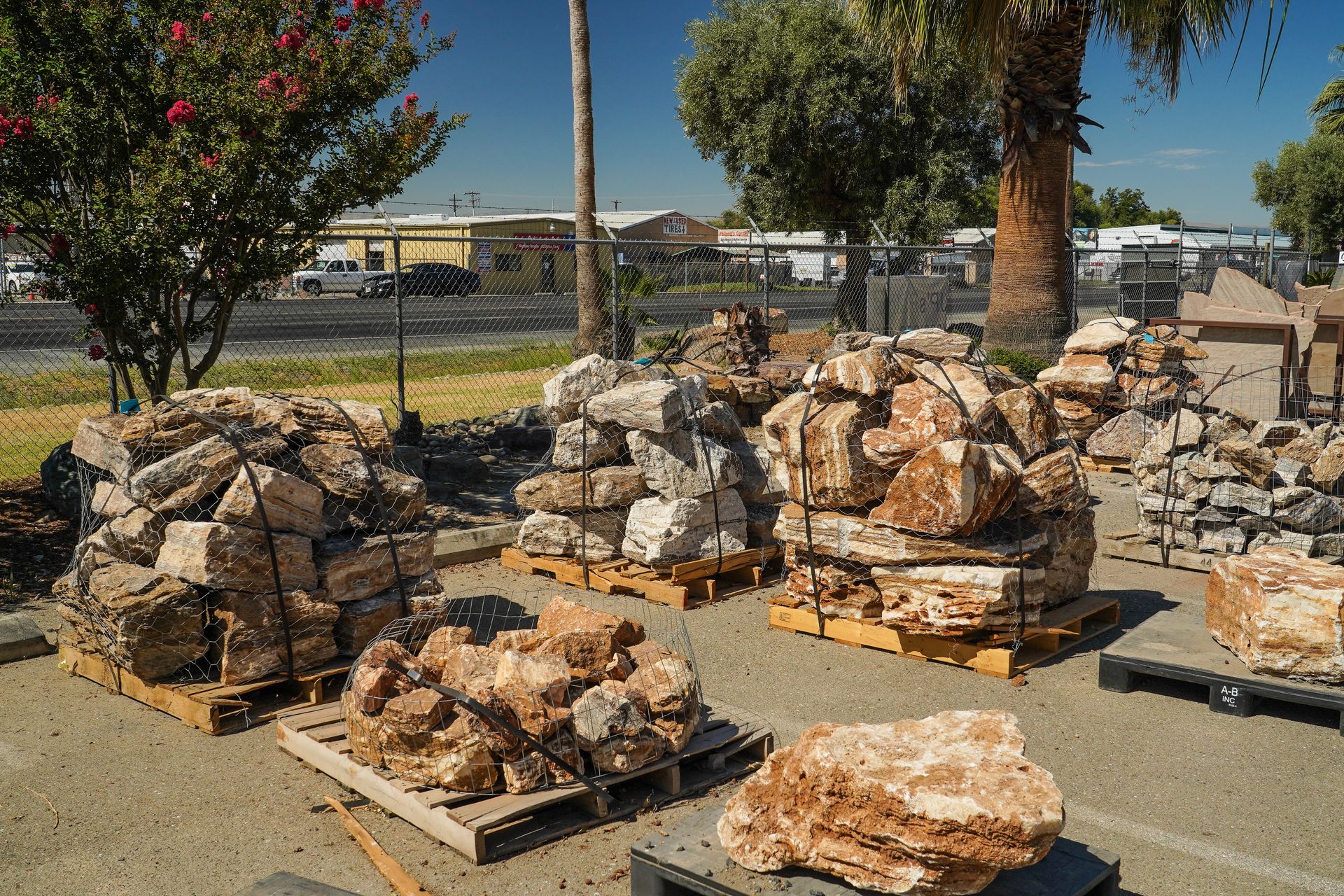 Landscape Supply Photo Gallery | Tracy Top Soil
