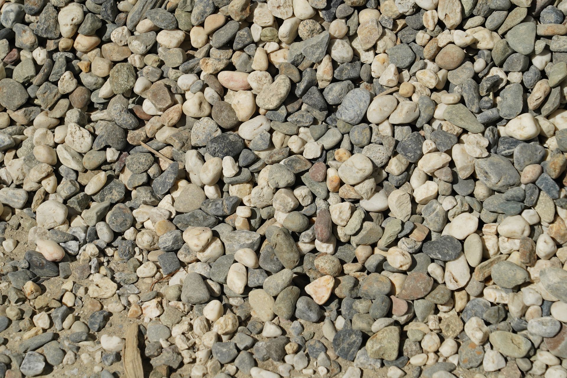 Tracy Gravel, Stone, Decorative Rock | Tracy Top Soil