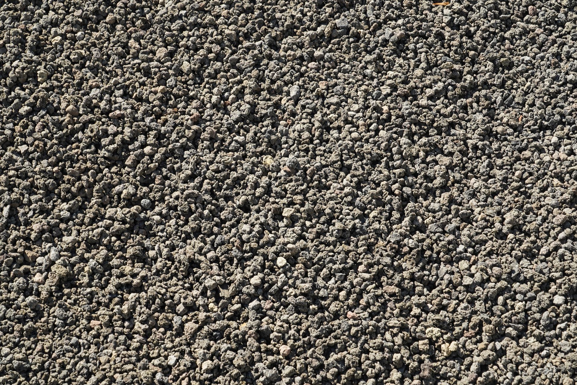 Tracy Gravel, Stone, Decorative Rock | Tracy Top Soil