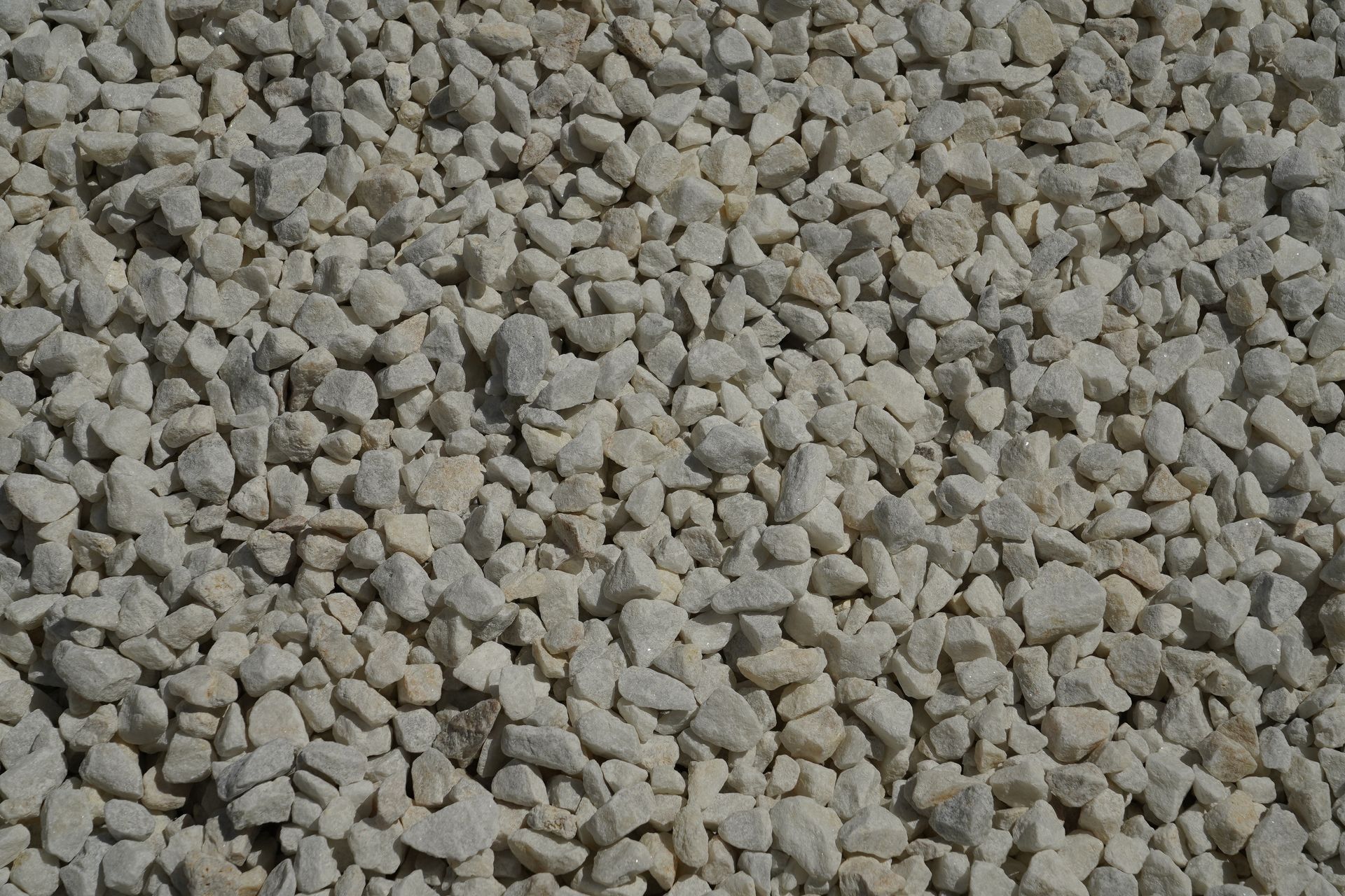 Tracy Gravel, Stone, Decorative Rock | Tracy Top Soil